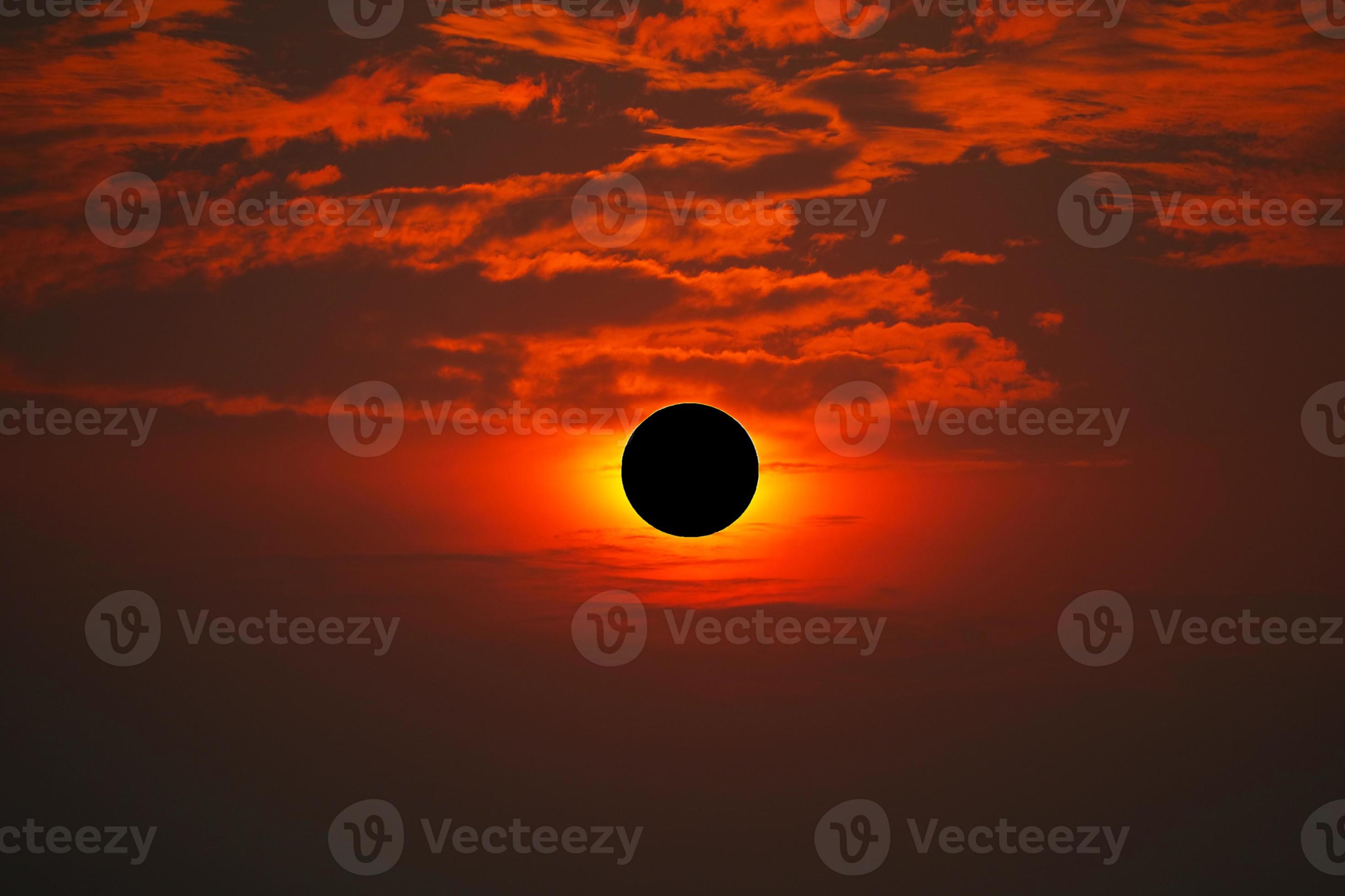 Total solar eclipse on the red orange sky in the morning 19962902 Stock Photo at Vecteezy