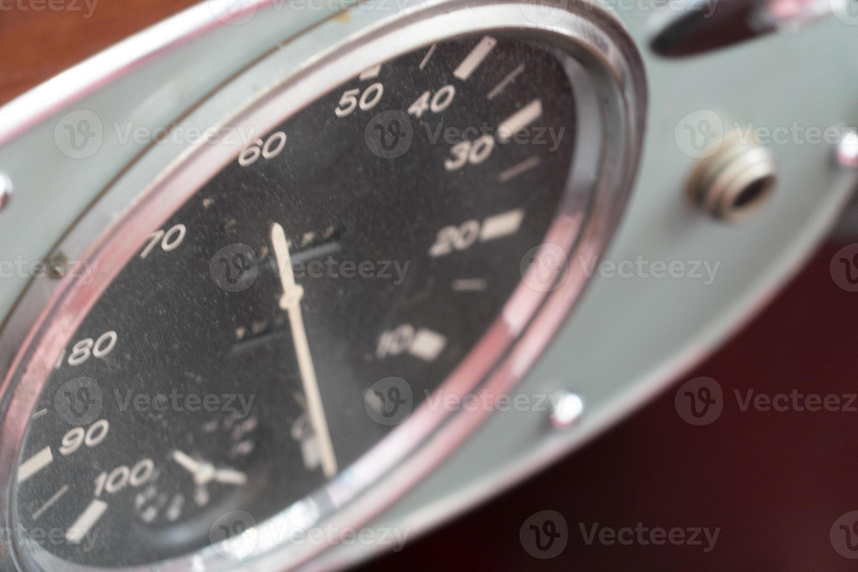 30s 1930 old style race car 20298583 Stock Photo at Vecteezy