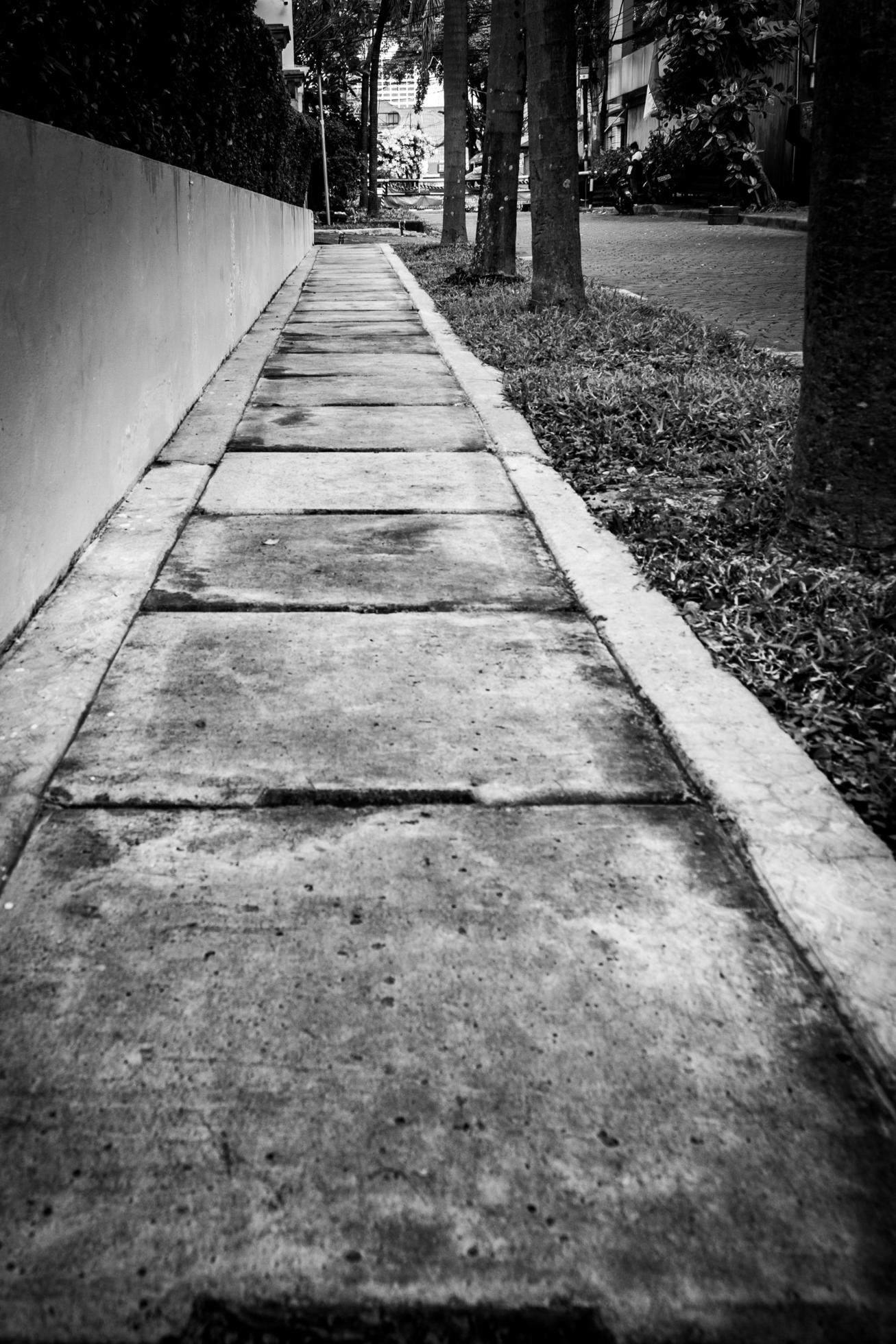 Quiet Street Scene On The Sidewalk 20820738 Stock Photo At Vecteezy quiet-street-scene-on-the-sidewalk-20820738-stock-photo-at-vecteezy