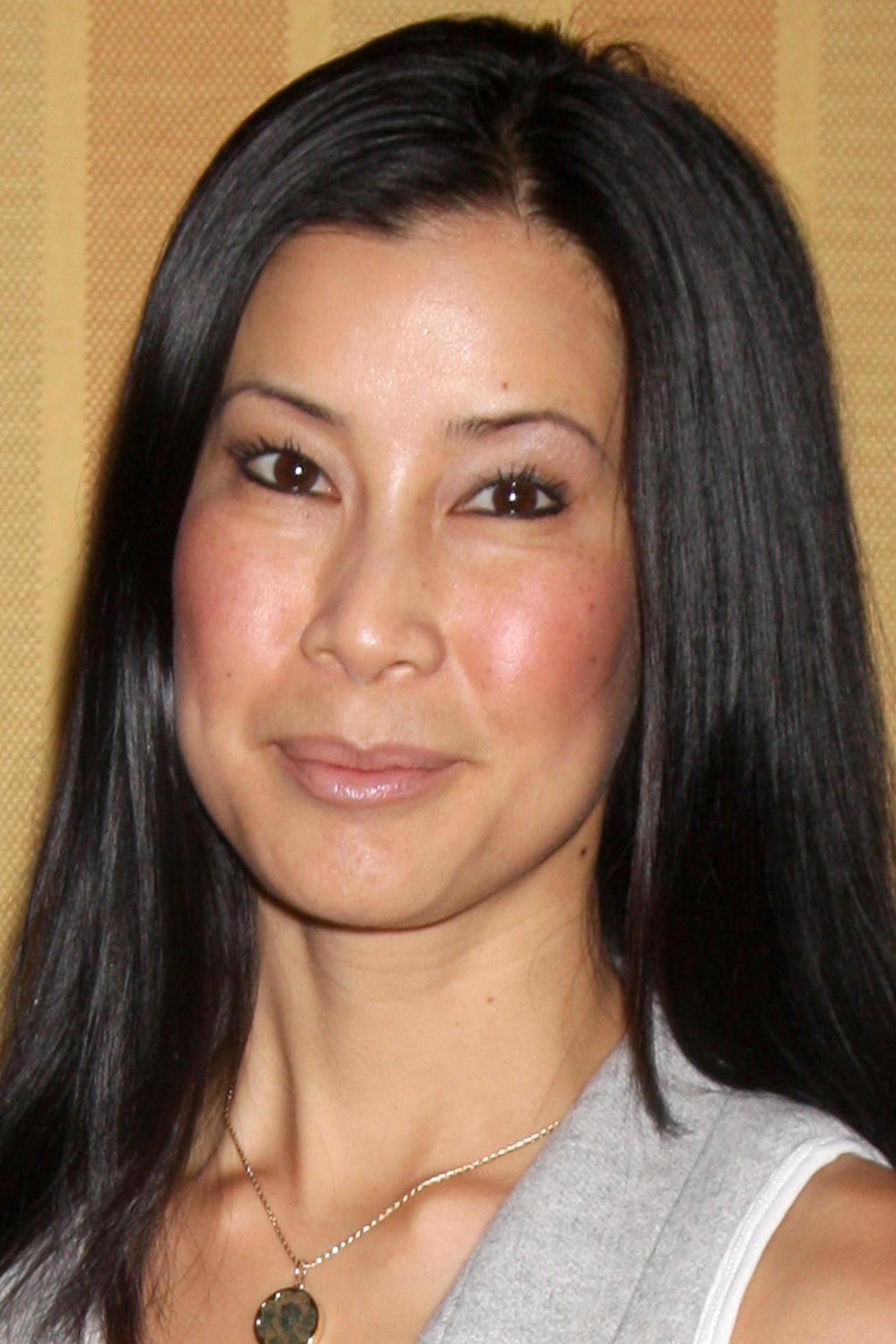 Mary Lisa Ling arriving at the 2009 Step Up Womens Networks Inspiration Awards Luncheon at the ...