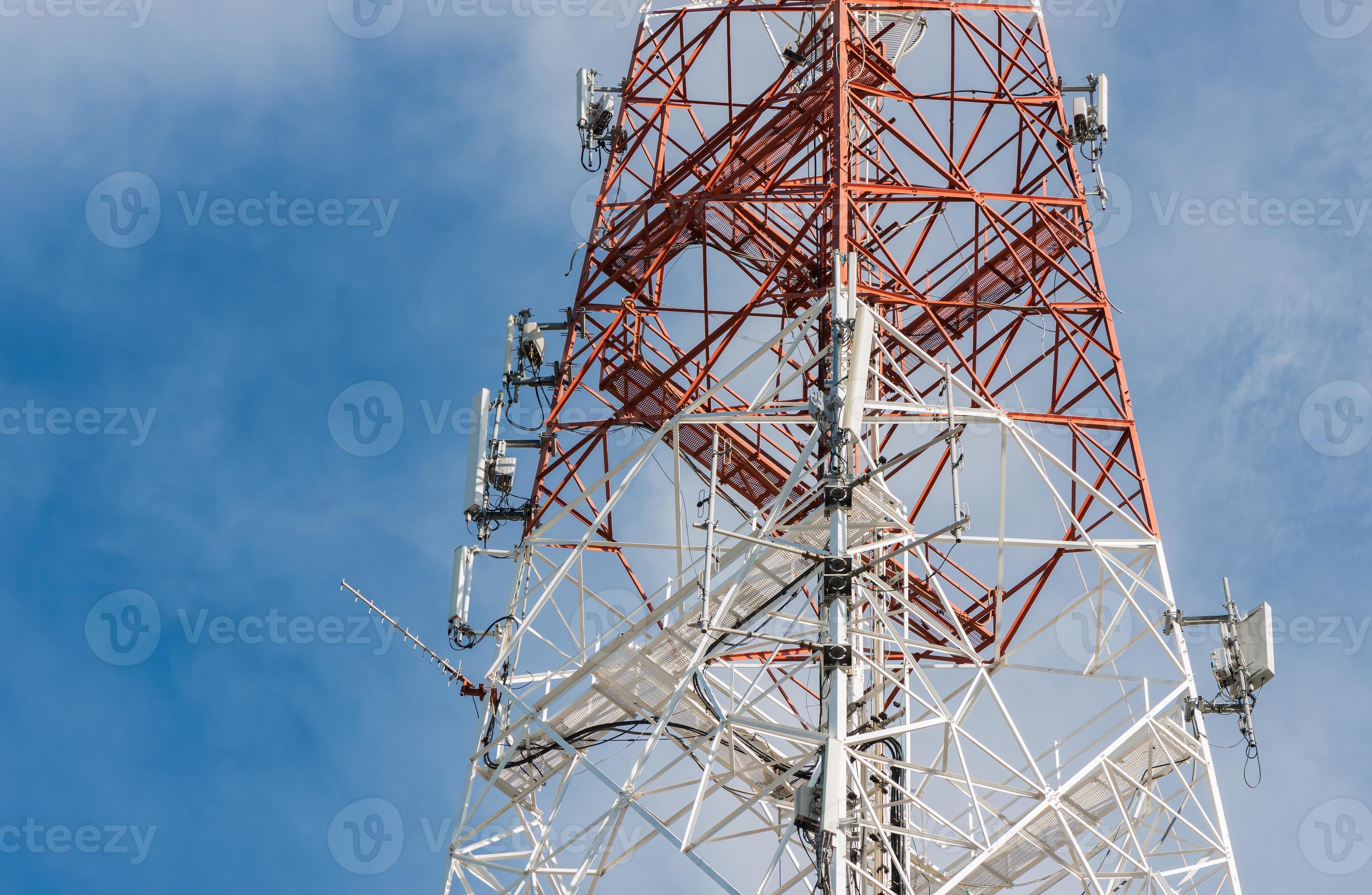 communication antenna tower with blue sky 21790868 Stock Photo at Vecteezy