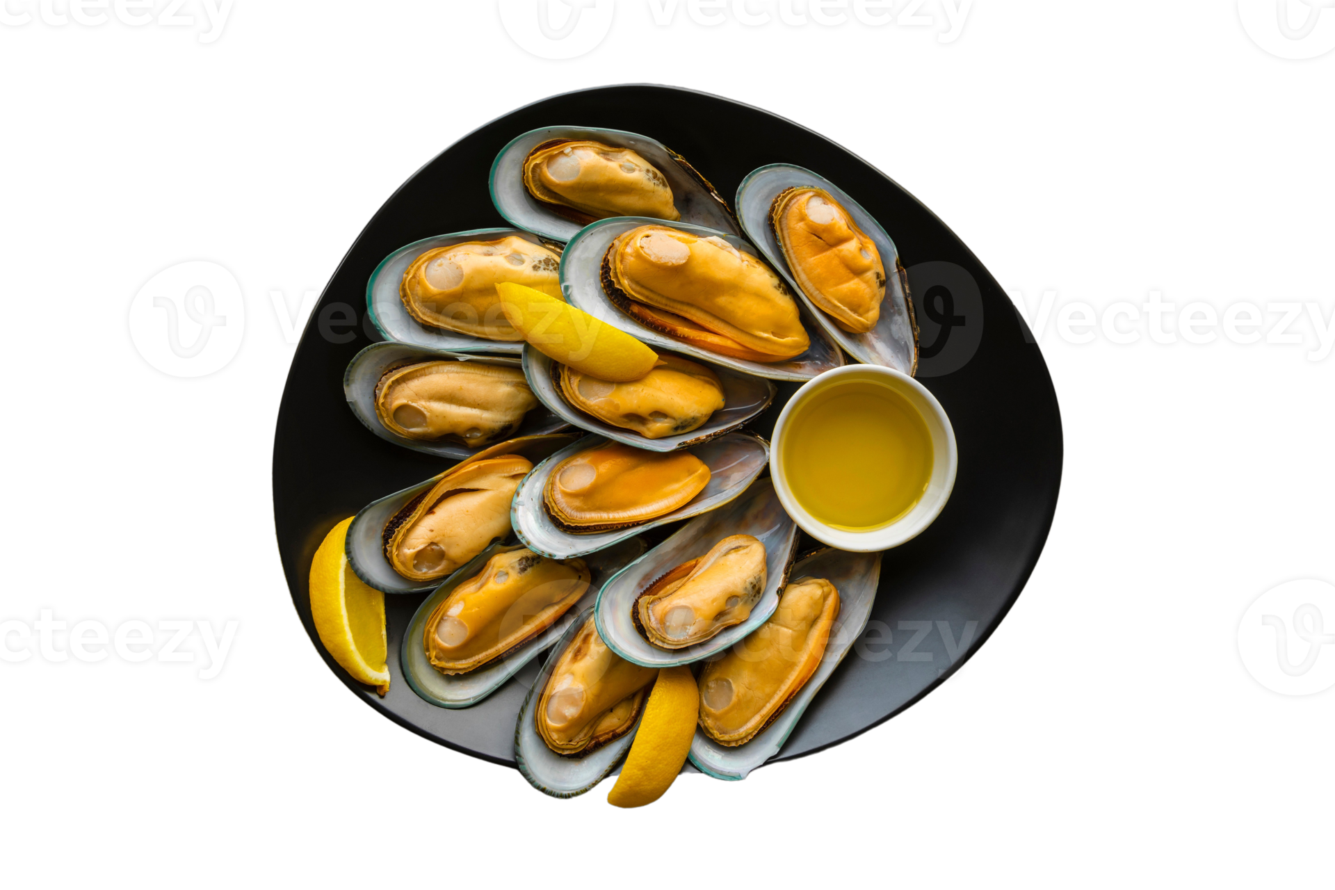Black plate with cooked oysters isolated on a transparent background 22219320 PNG