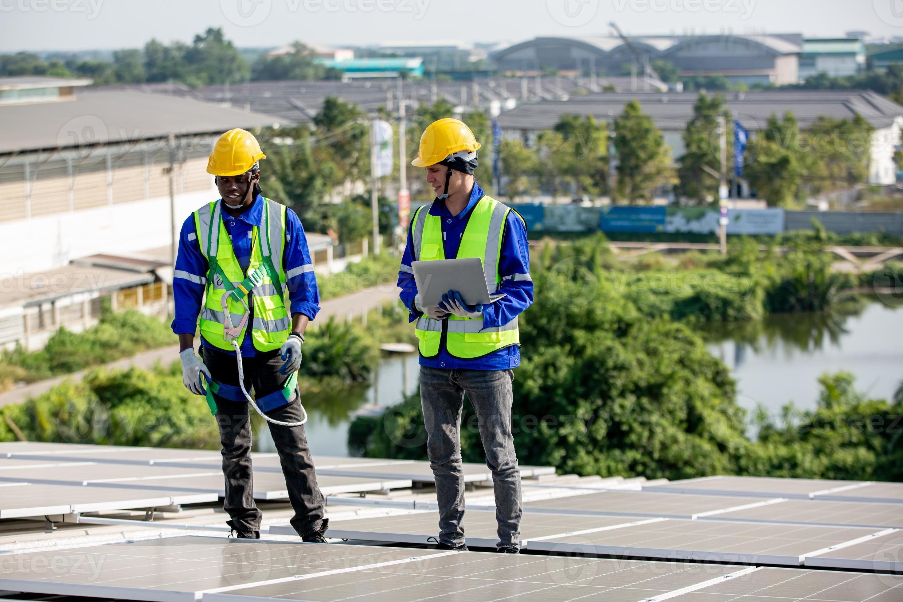 Solar cell panels at solar farm 23032330 Stock Photo at Vecteezy