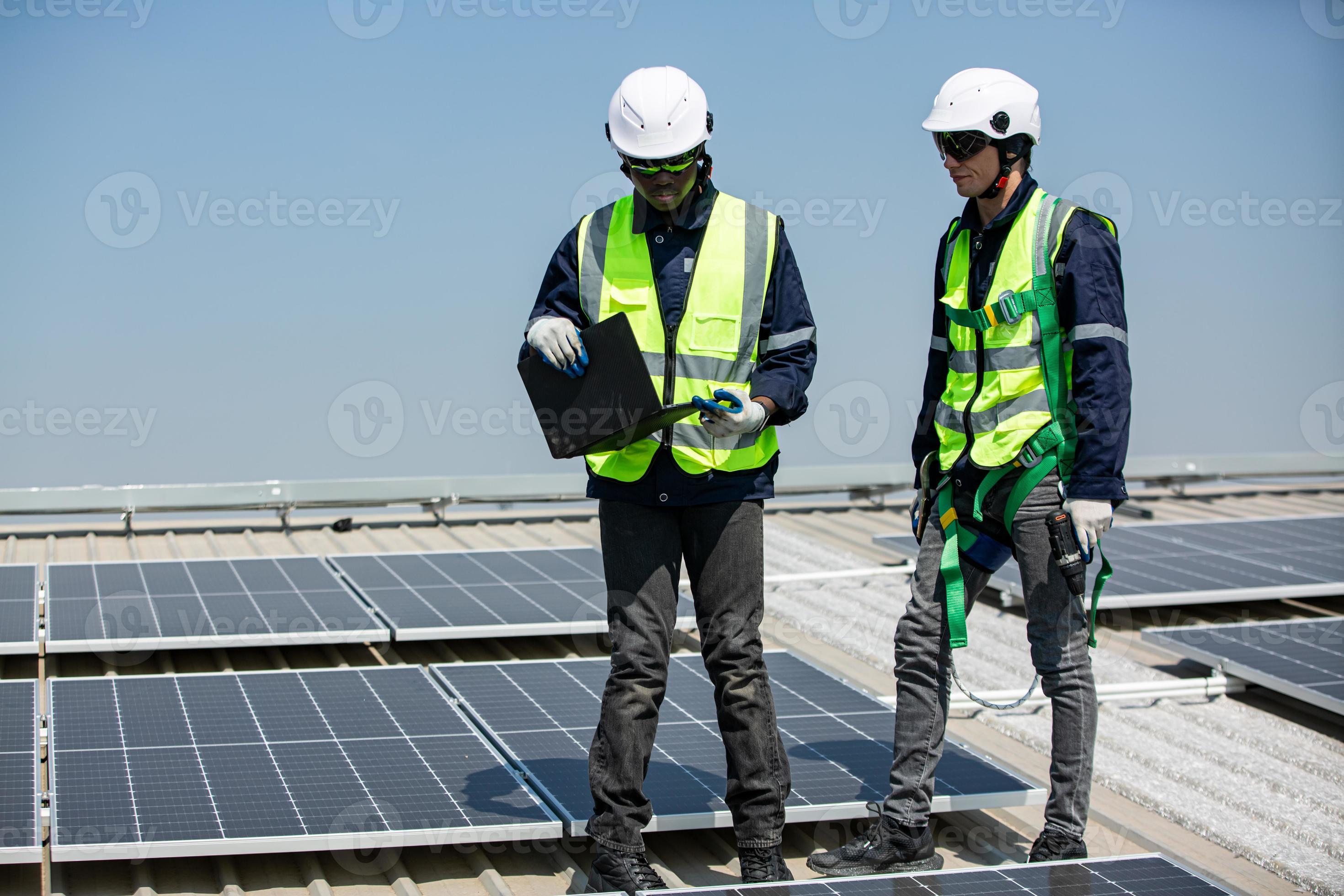 Solar cell panels at solar farm 23032798 Stock Photo at Vecteezy