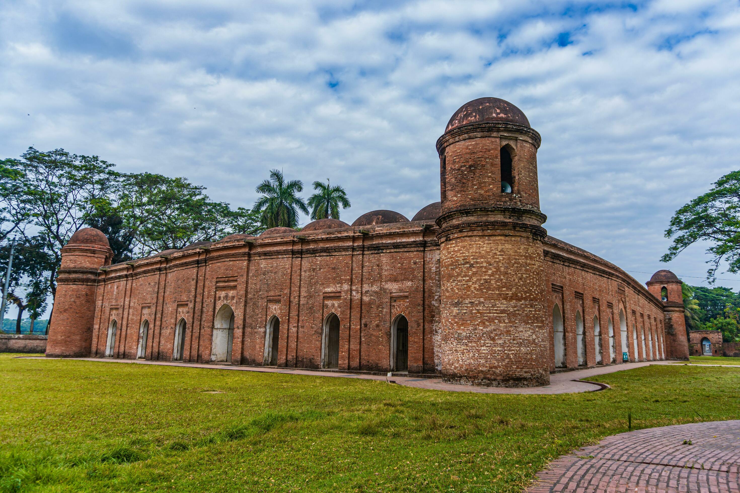 The Sixty Dome Mosque in Bagerhat, Khulna, Bangladesh 23368503 Stock Photo at Vecteezy