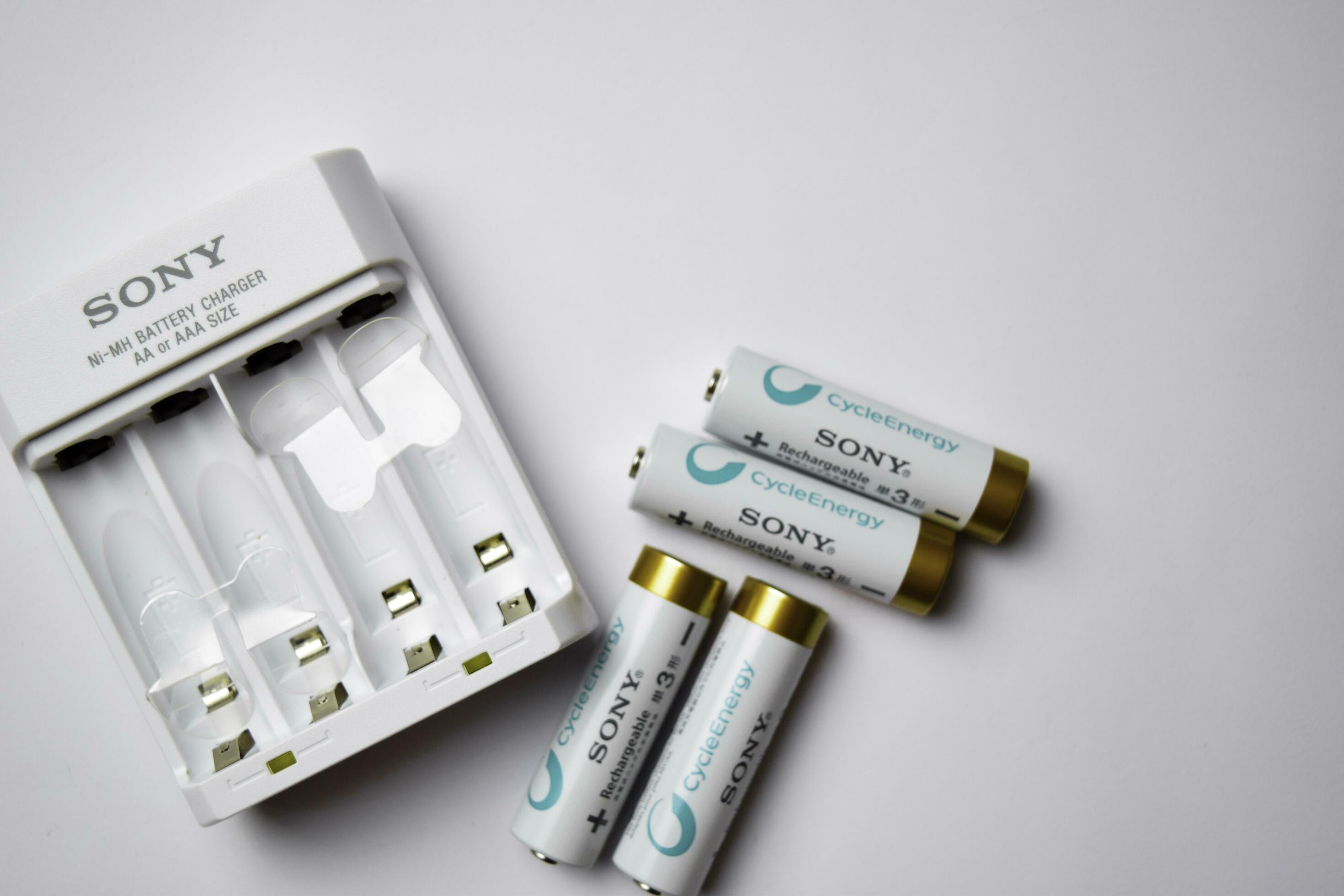 SONY Ni-MH BATTERY CHARGER AA or AAA SIZE with Batteries. SONY Ni-MH BATTERY CHARGER is a ...