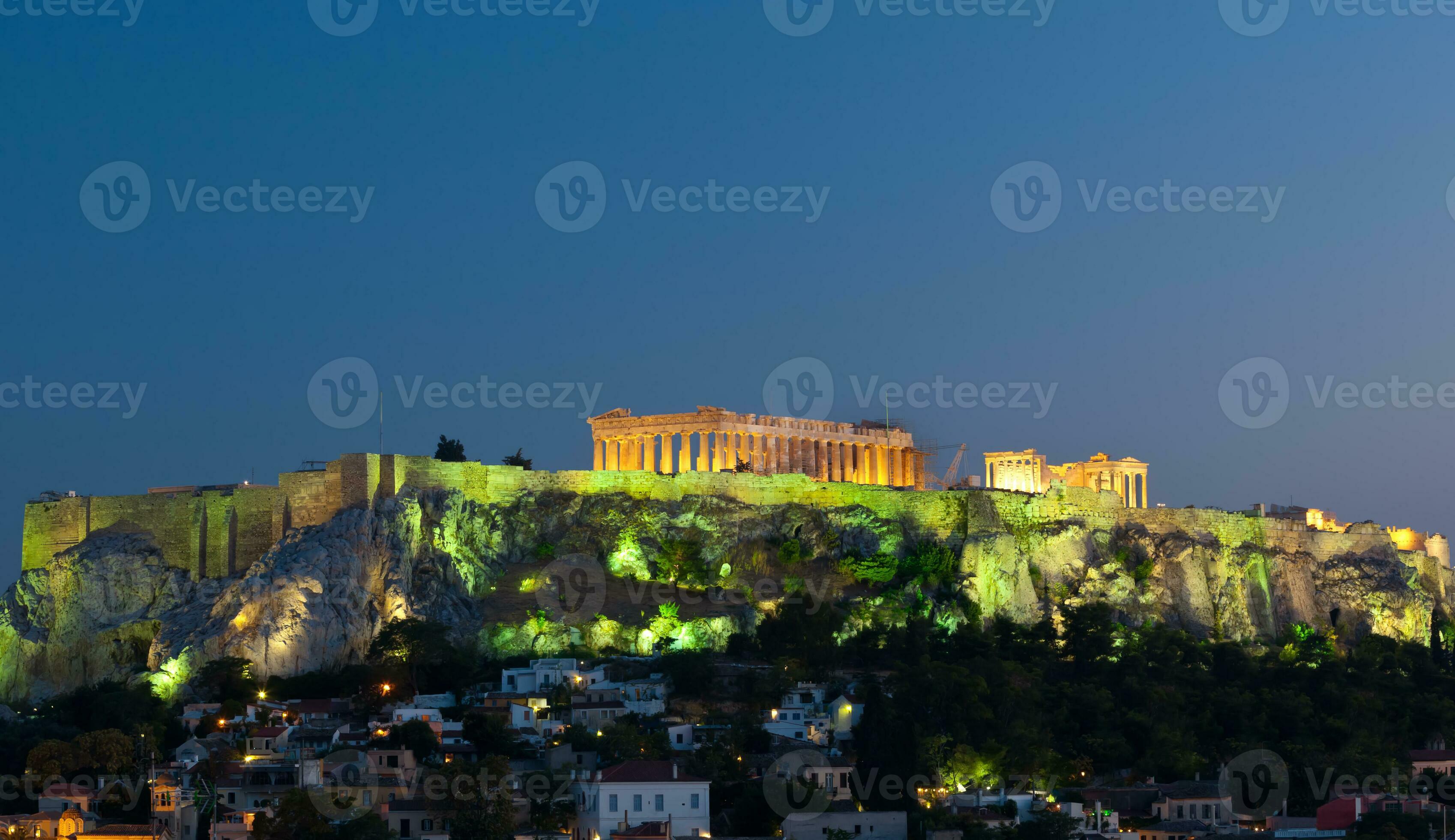 Acropolis Parthenon by night, Athens, Greece 24043318 Stock Photo at Vecteezy