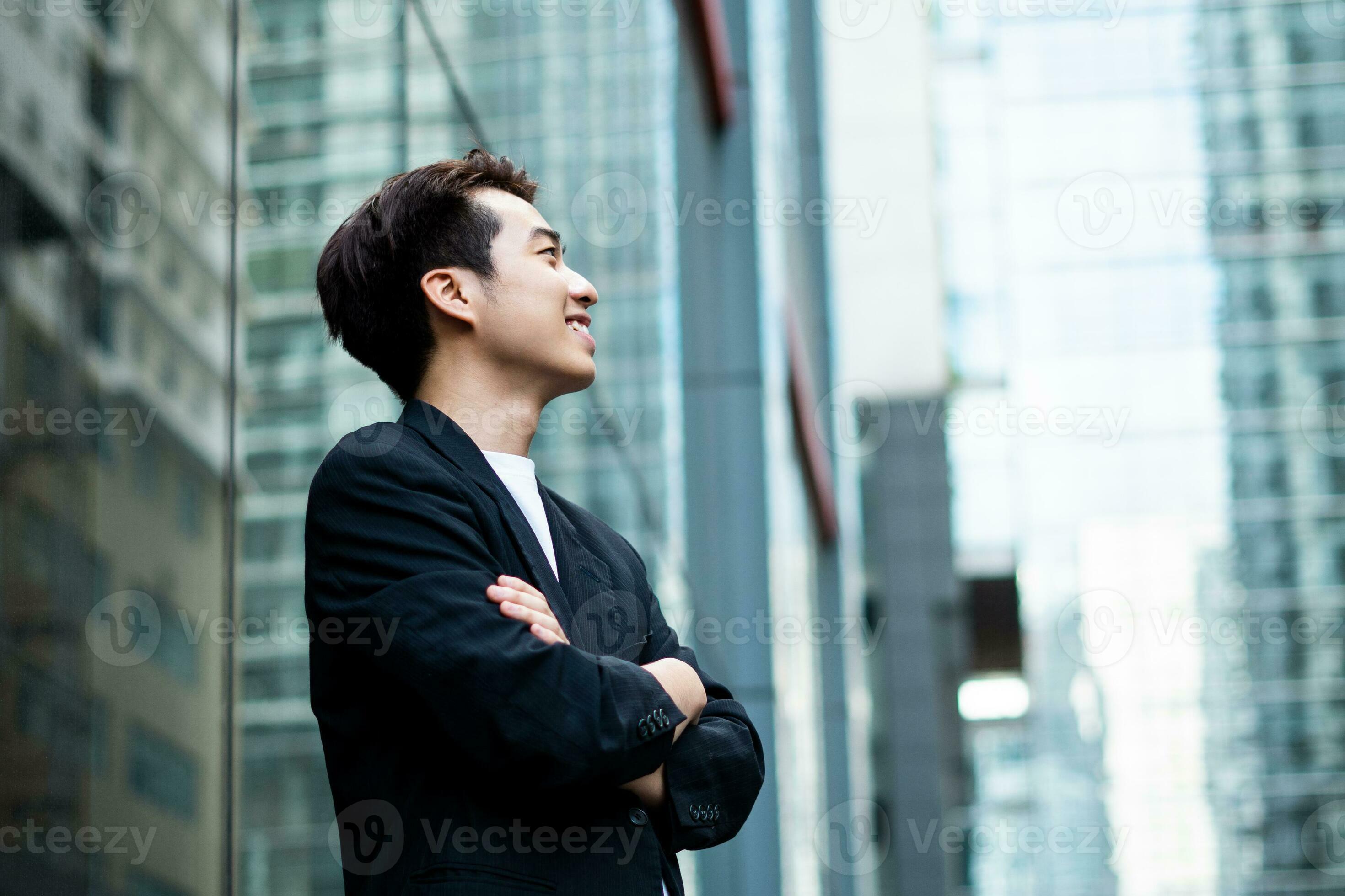 portrait of young asian businessman man 24056377 Stock Photo at Vecteezy