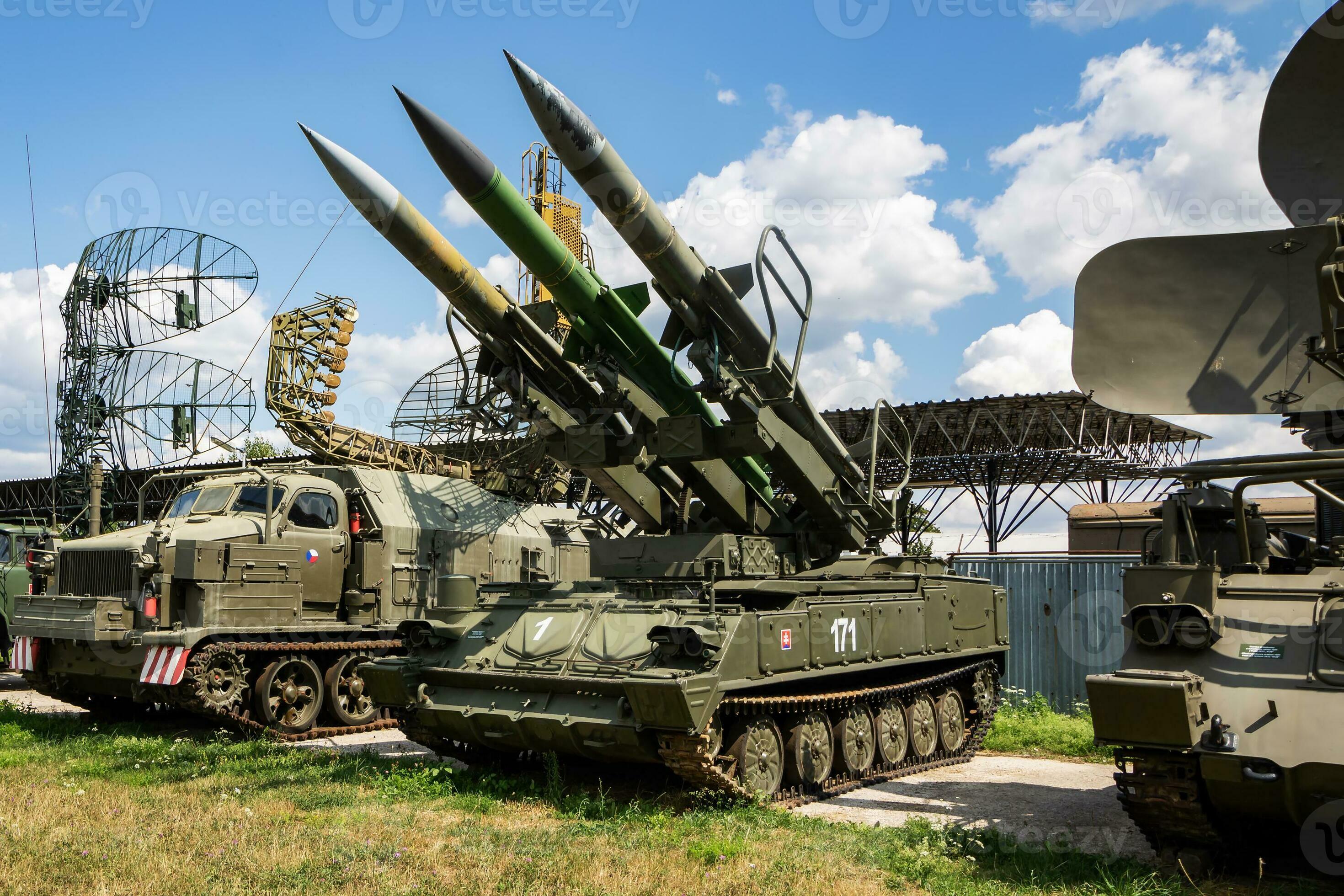 2K12 Kub Gainful NATO SA6 medium-range, low to medium altitude surface to air missile SAM system ...