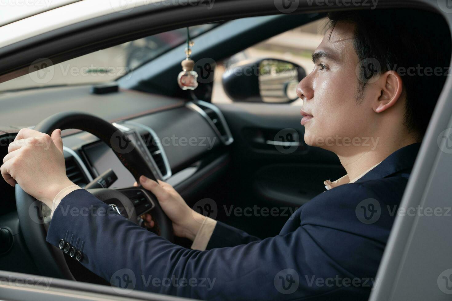 Young Asian business man with car 24705359 Stock Photo at Vecteezy