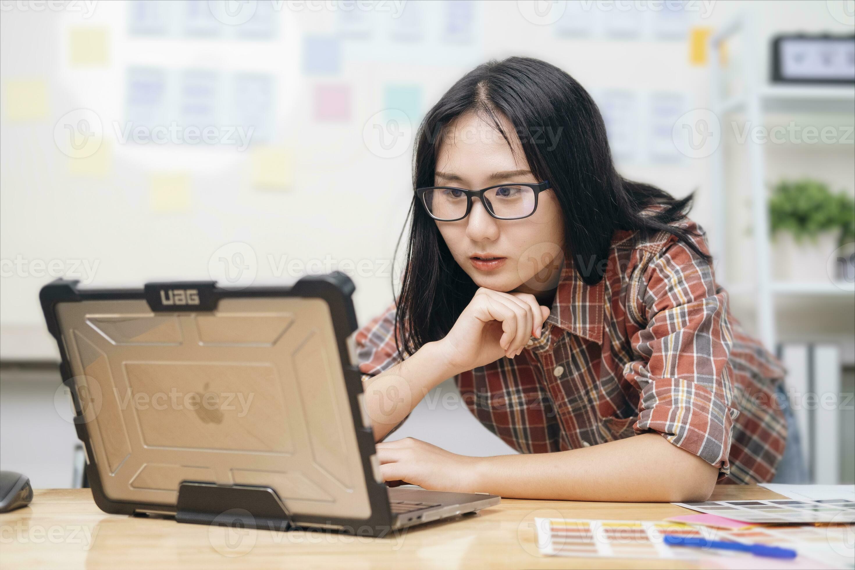 Programmers and developer teams are coding and developing software 24772128 Stock Photo at Vecteezy