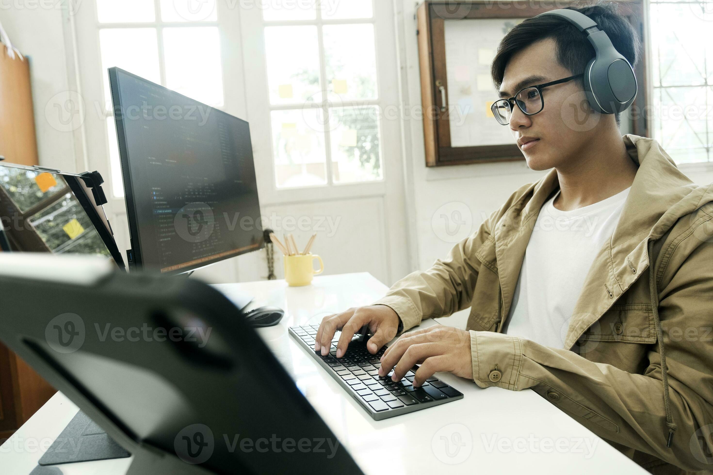 Programmers and developer teams are coding and developing software 24772914 Stock Photo at Vecteezy