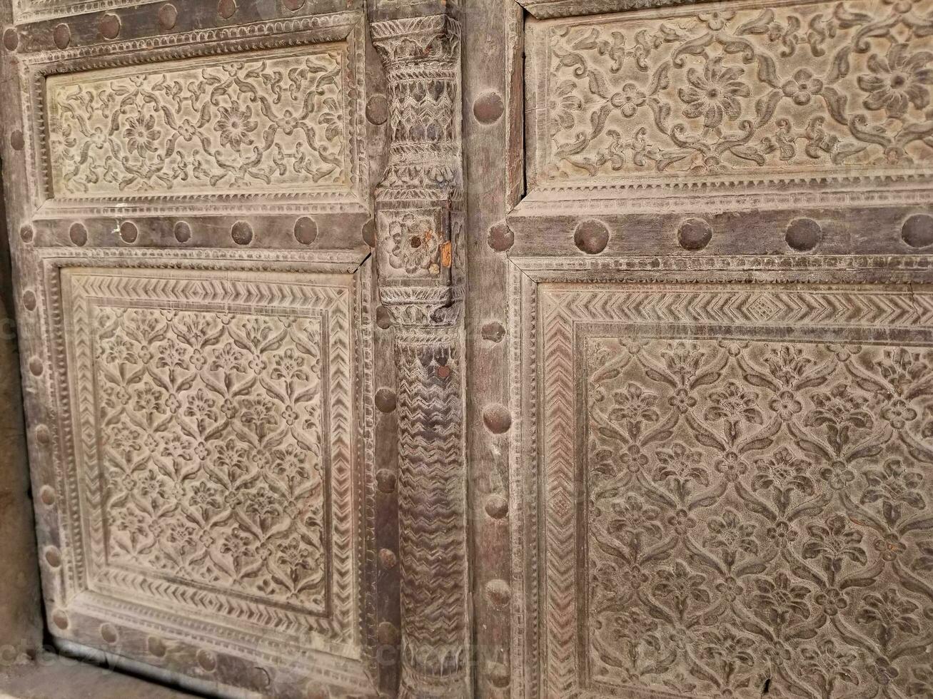 Old wood texture door at lahore fort 24857555 Stock Photo at Vecteezy