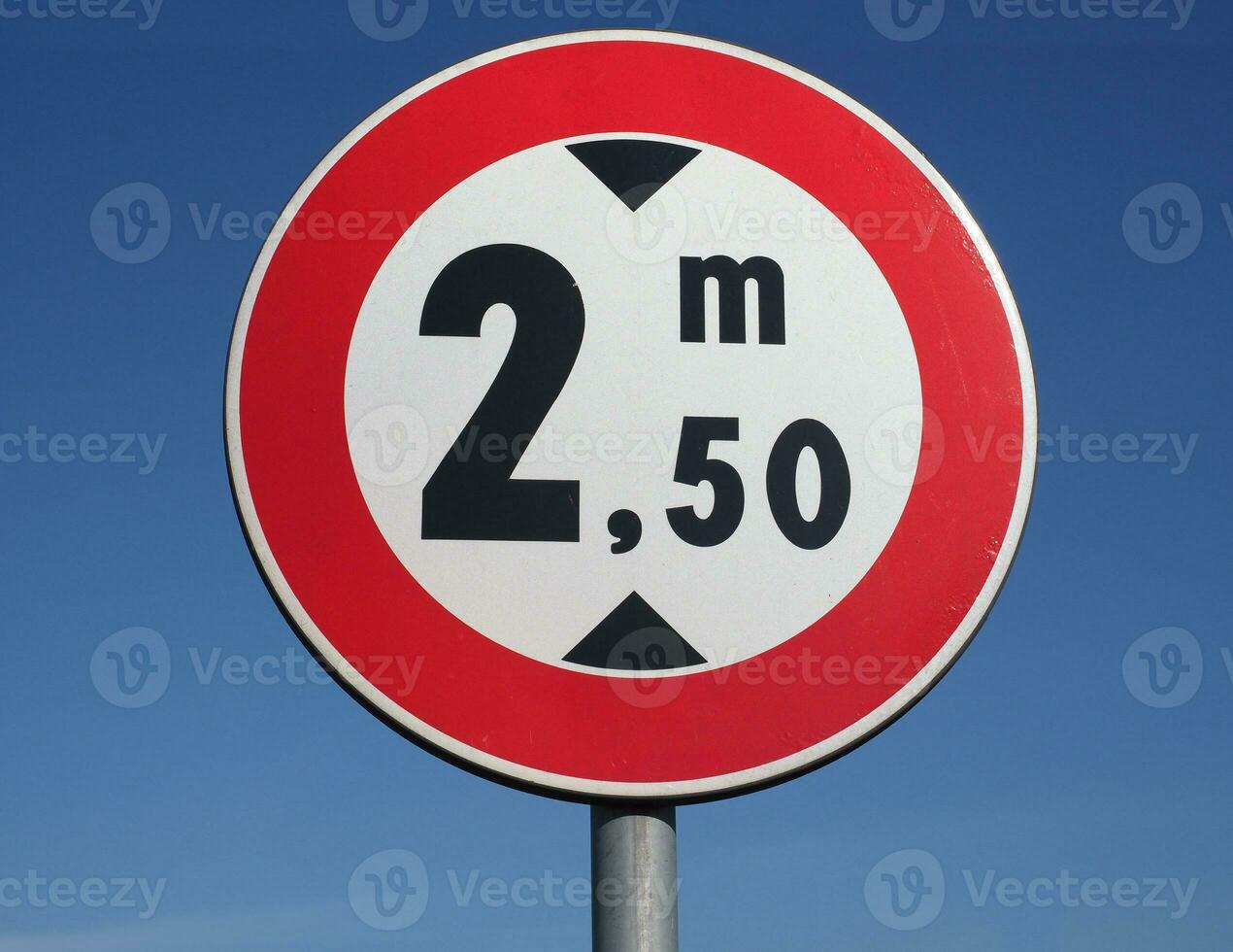 height limit sign 25402991 Stock Photo at Vecteezy height limit sign 25402991 Stock Photo at Vecteezy