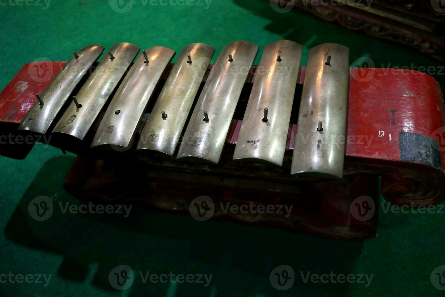 Traditional musical instrument from the Indonesian 26163100 Stock Photo ...