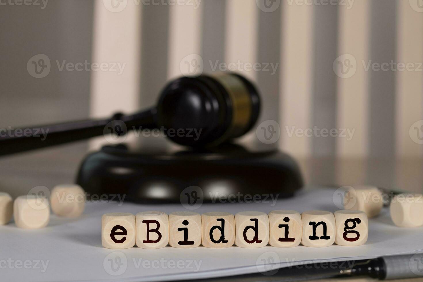 Word eBIDDING composed of wooden dices. 26172748 Stock Photo at Vecteezy
