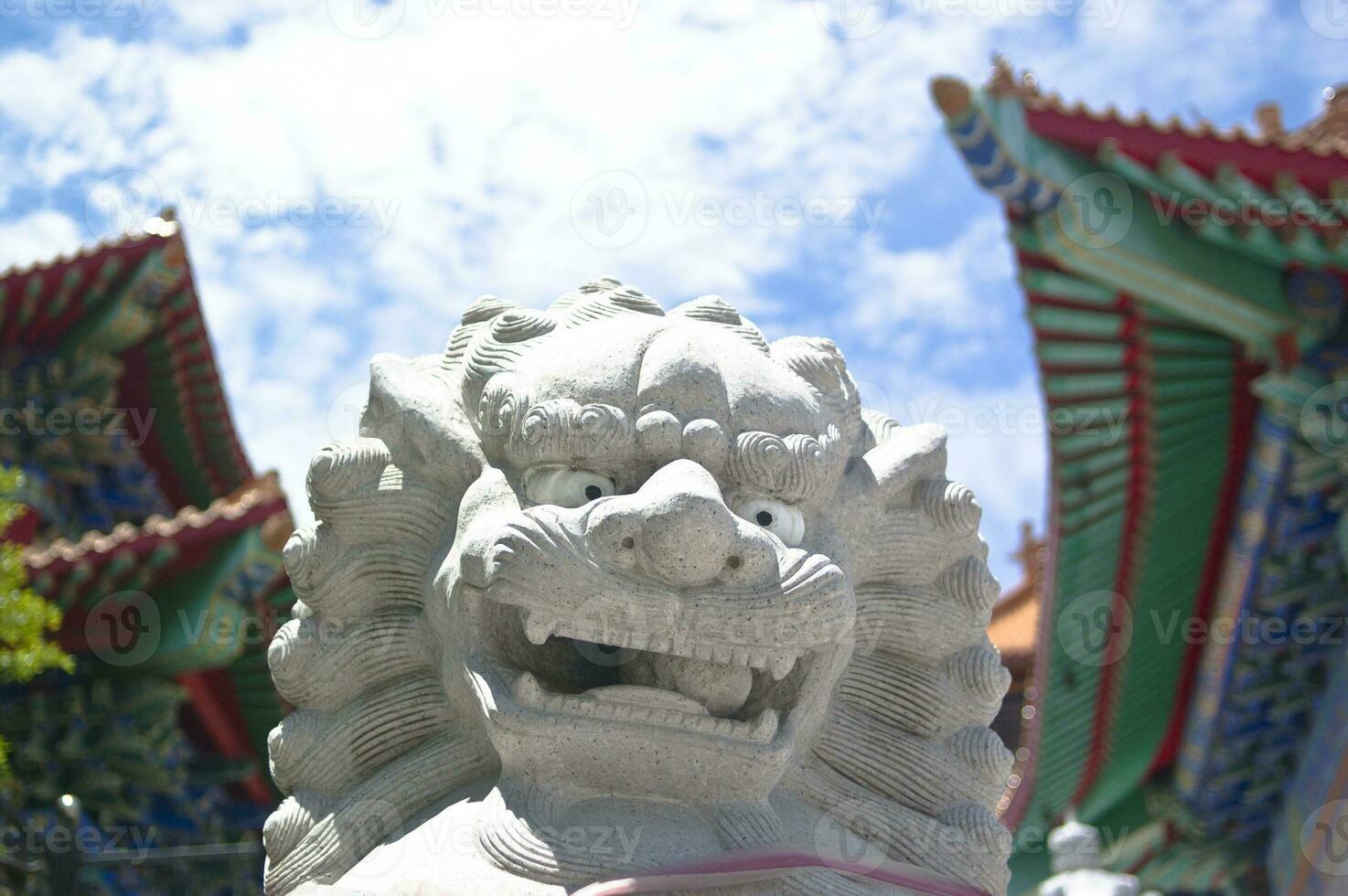 The Chinese lion statues. 26546879 Stock Photo at Vecteezy