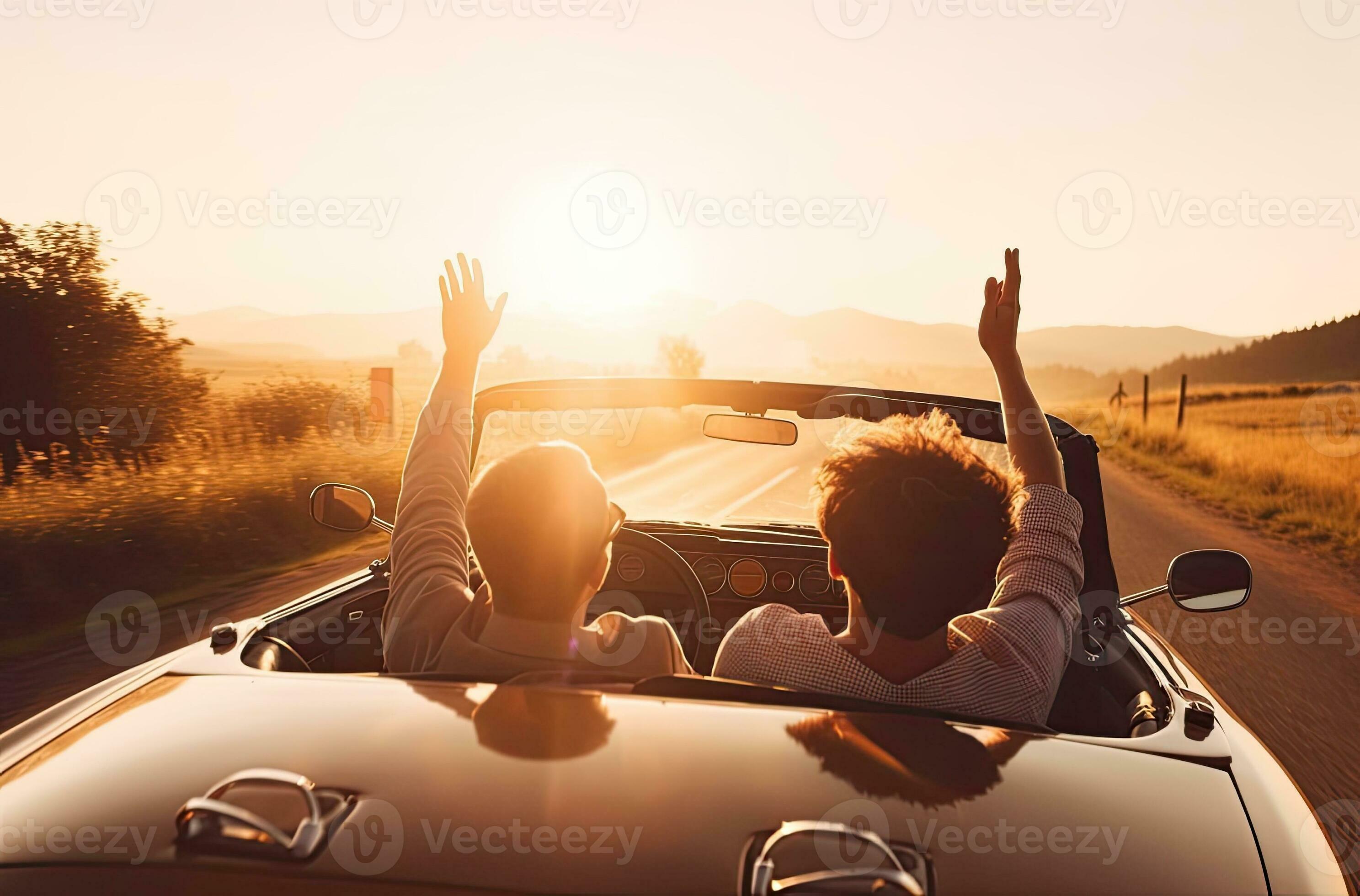 The whole family is driving for the weekend. People are sitting in the car. Leisure, travel ...