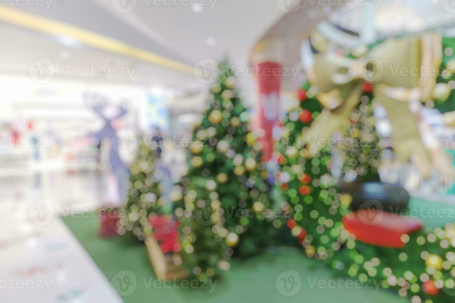 Abstract blurred christmas tree with bokeh light background 31703159 Stock Photo at Vecteezy