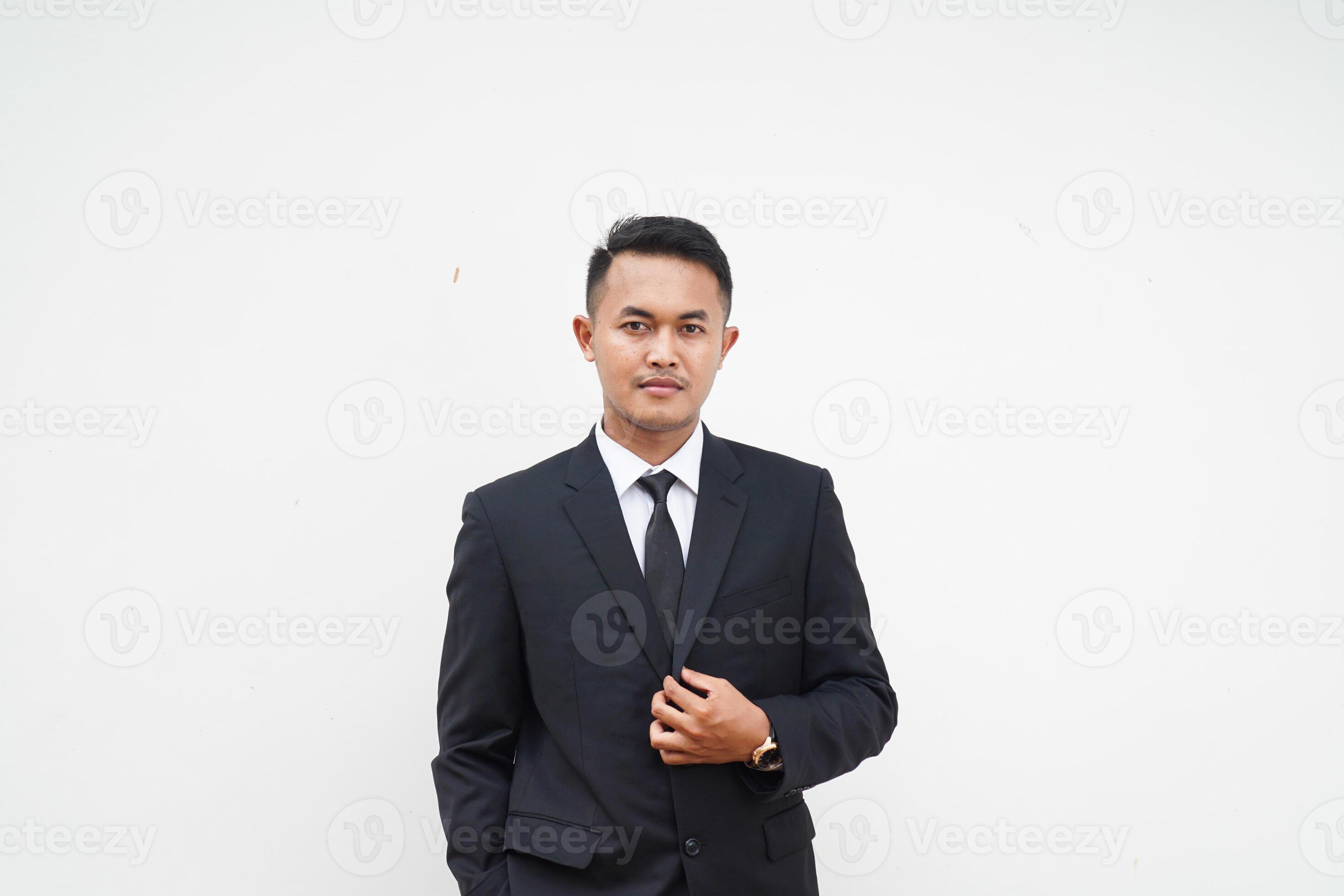 Portrait Young Asian businessman ceo of company isolated on white ...