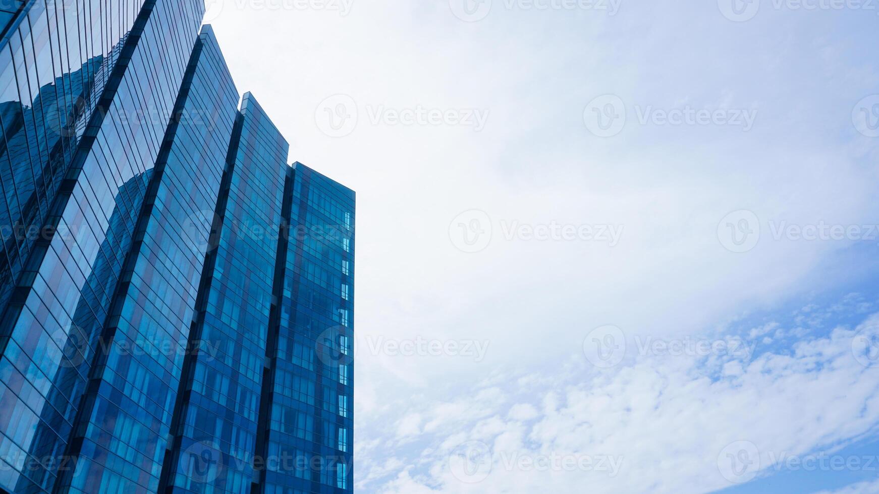 Page 2 | High Rise Building Stock Photos, Images and Backgrounds for ...