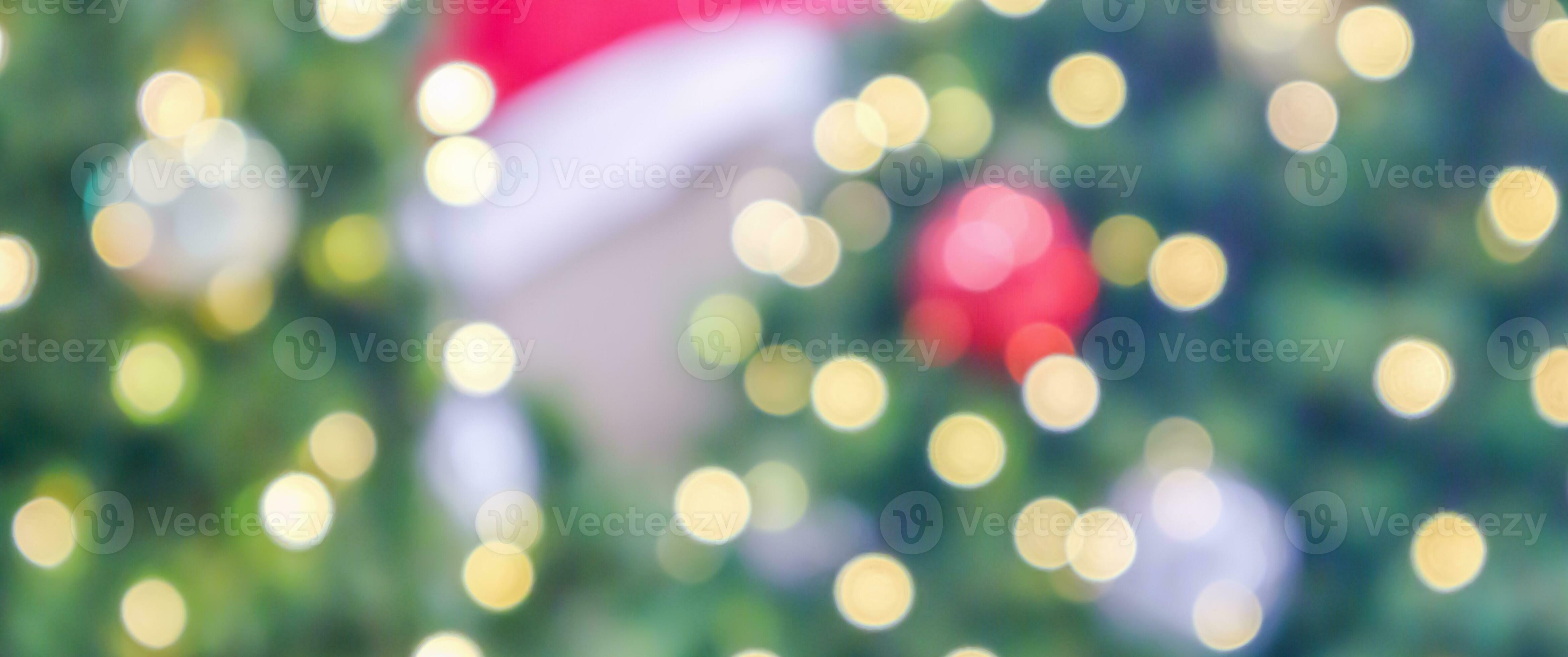 Abstract blurred christmas tree with bokeh light background 34368540 Stock Photo at Vecteezy