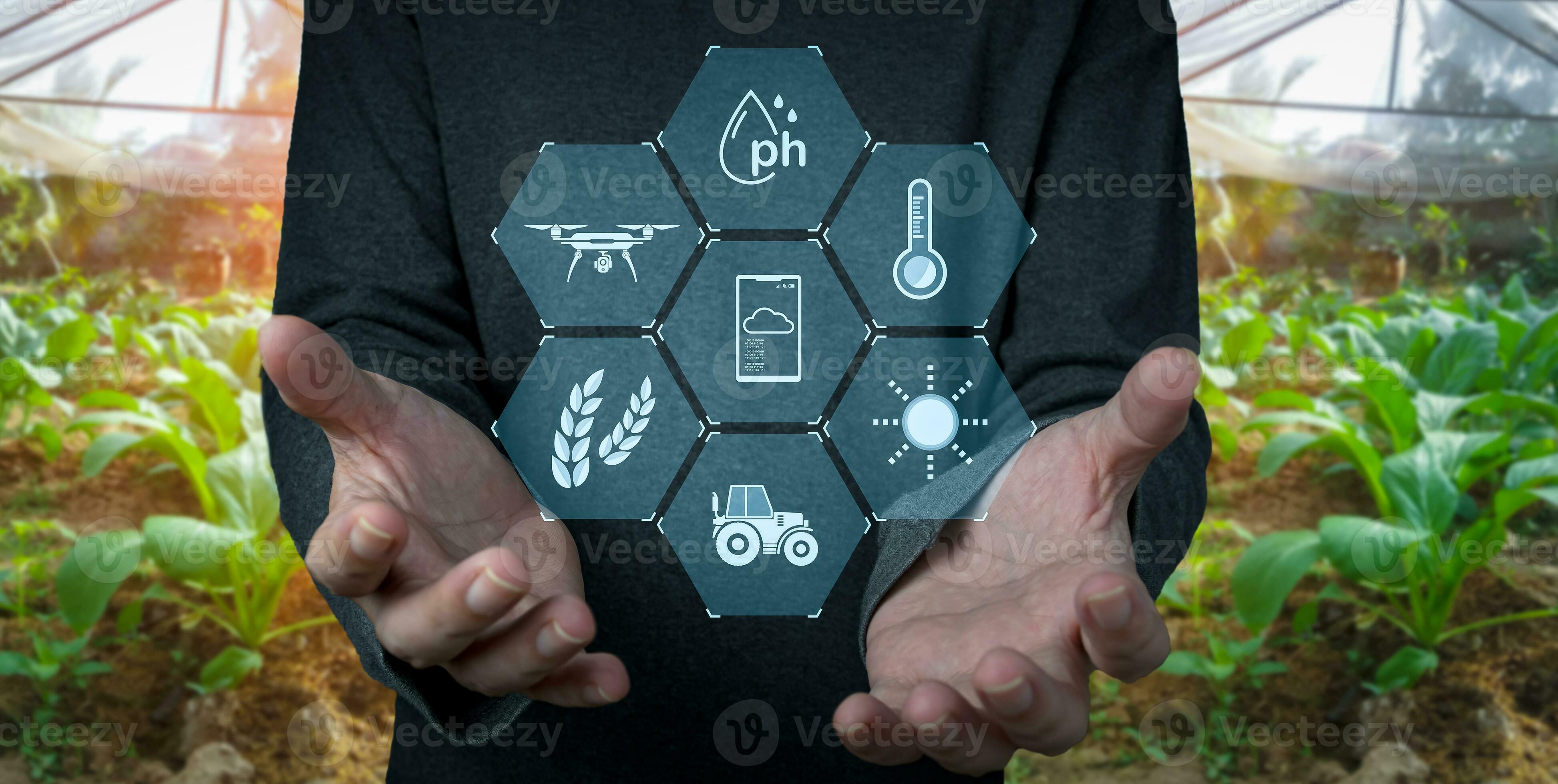 Cutting-edge tech AI, data access, 5G drives business success, growth ...