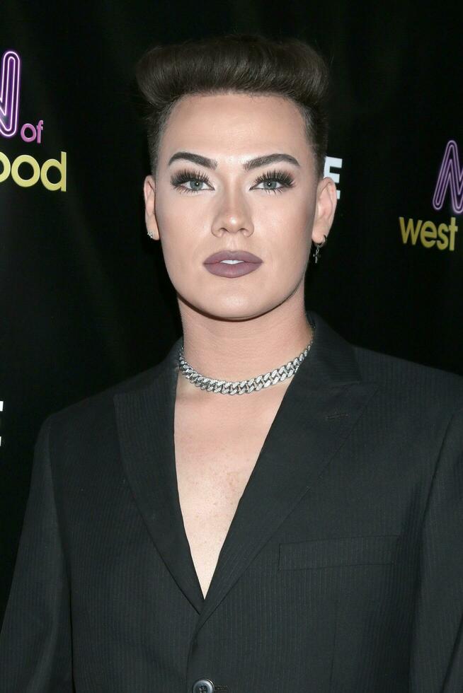 James Charles aka James Charles Dickinson 35483417 Stock Photo at Vecteezy James Charles aka James Charles Dickinson 35483417 Stock Photo at Vecteezy