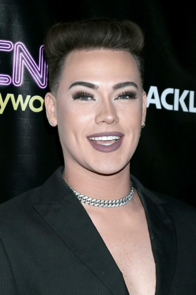 James Charles aka James Charles Dickinson 35483432 Stock Photo at Vecteezy James Charles aka James Charles Dickinson 35483432 Stock Photo at Vecteezy