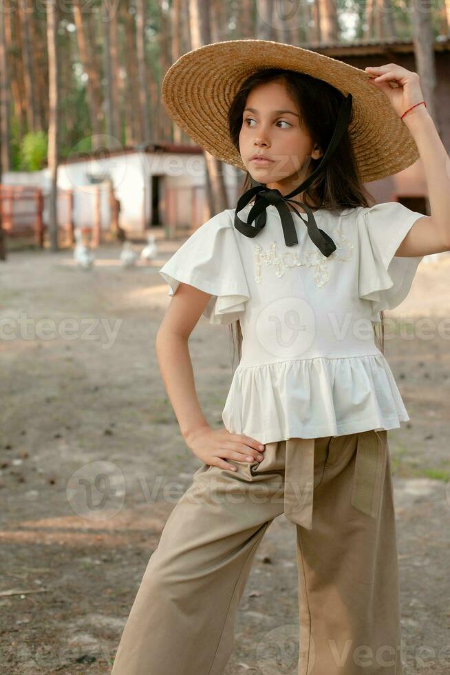 Page 5 | Tweens Stock Photos, Images and Backgrounds for Free Download