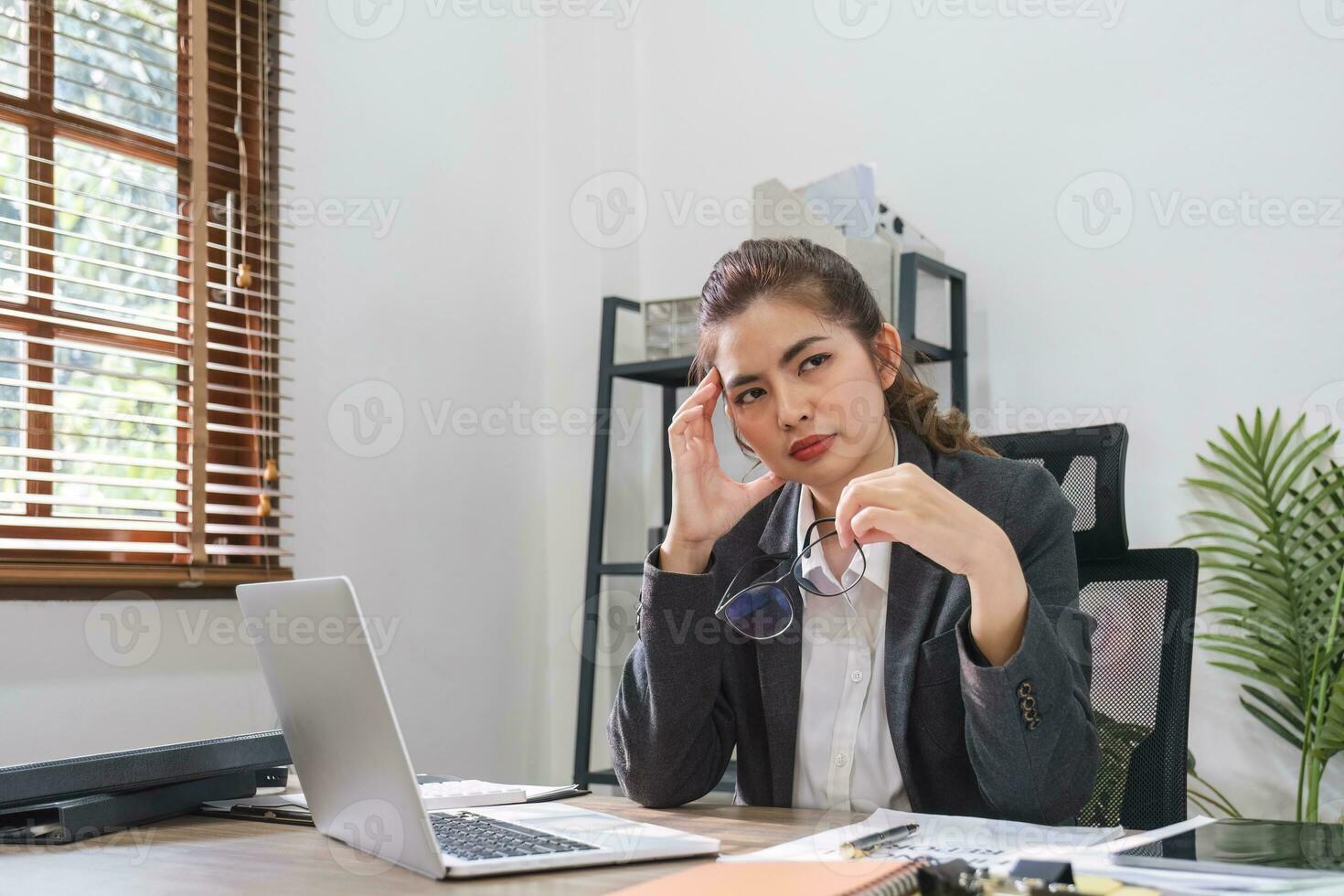 Stressed Business Woman Stock Photos, Images and Backgrounds for Free ...