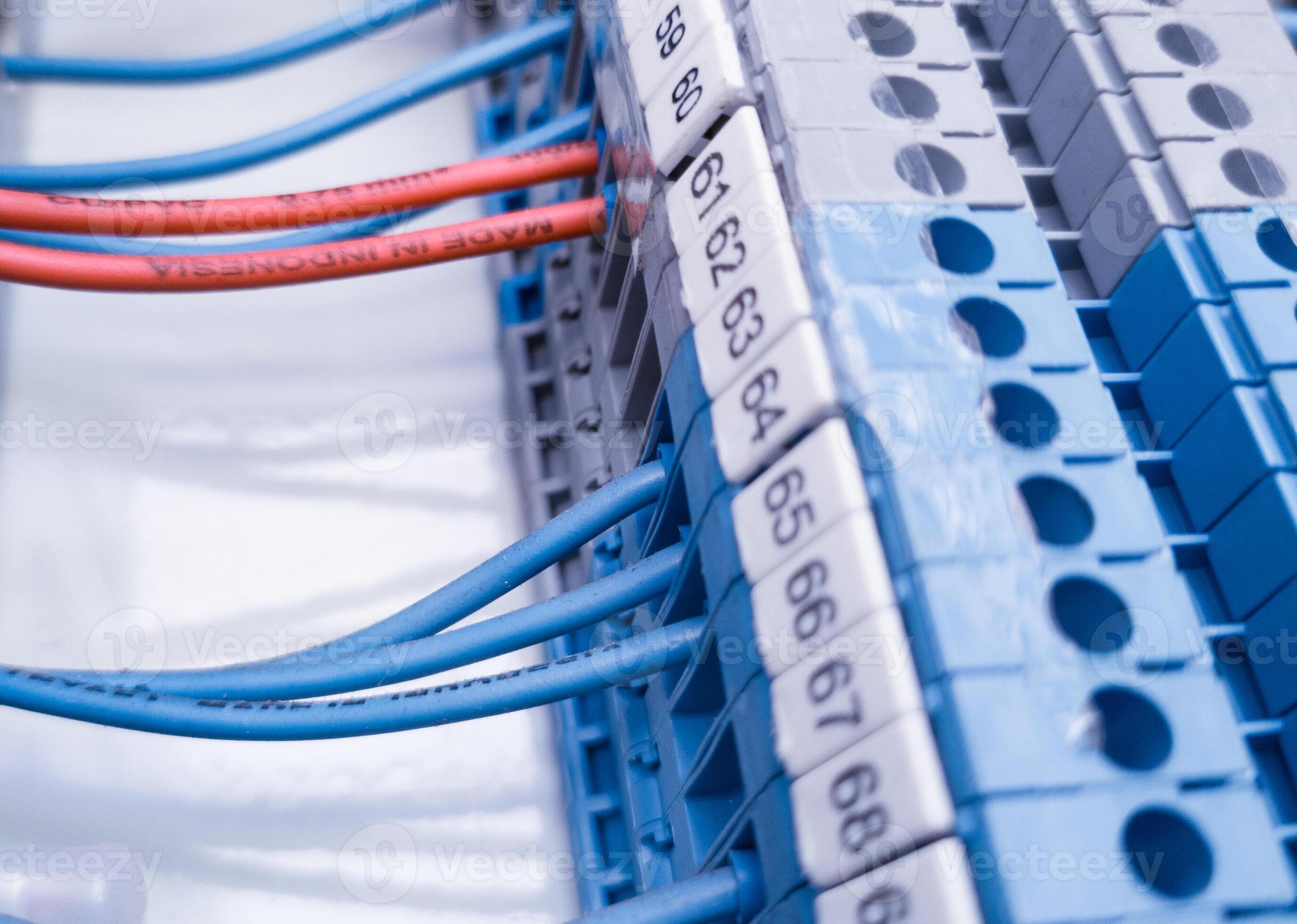 Close-up The Terminals output input switch relay control modul,Wiring ...