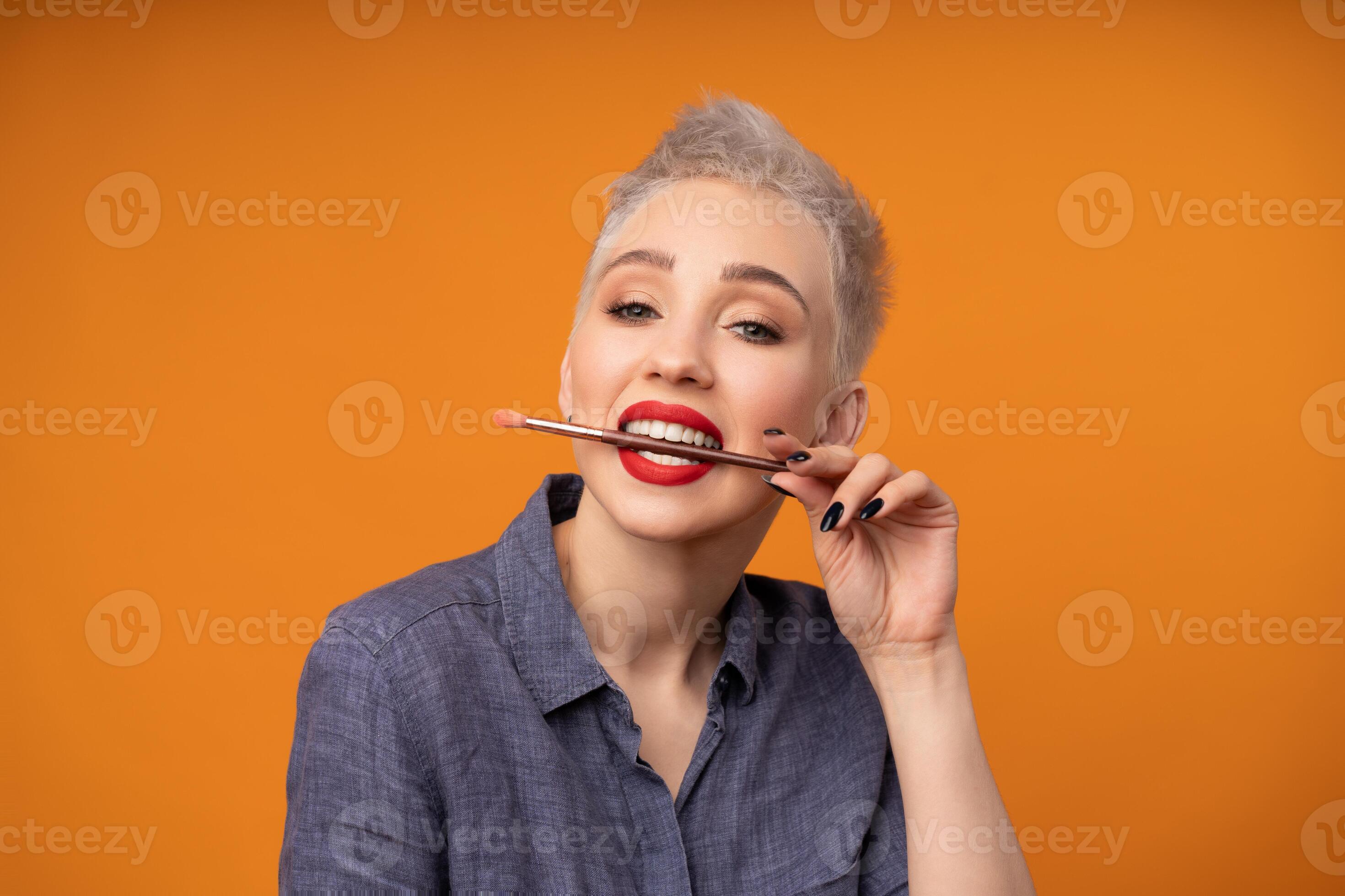 Close Up Portrait Makeup Artist Make Up Courses Concept Of Self Visage Masterclasess Fashion