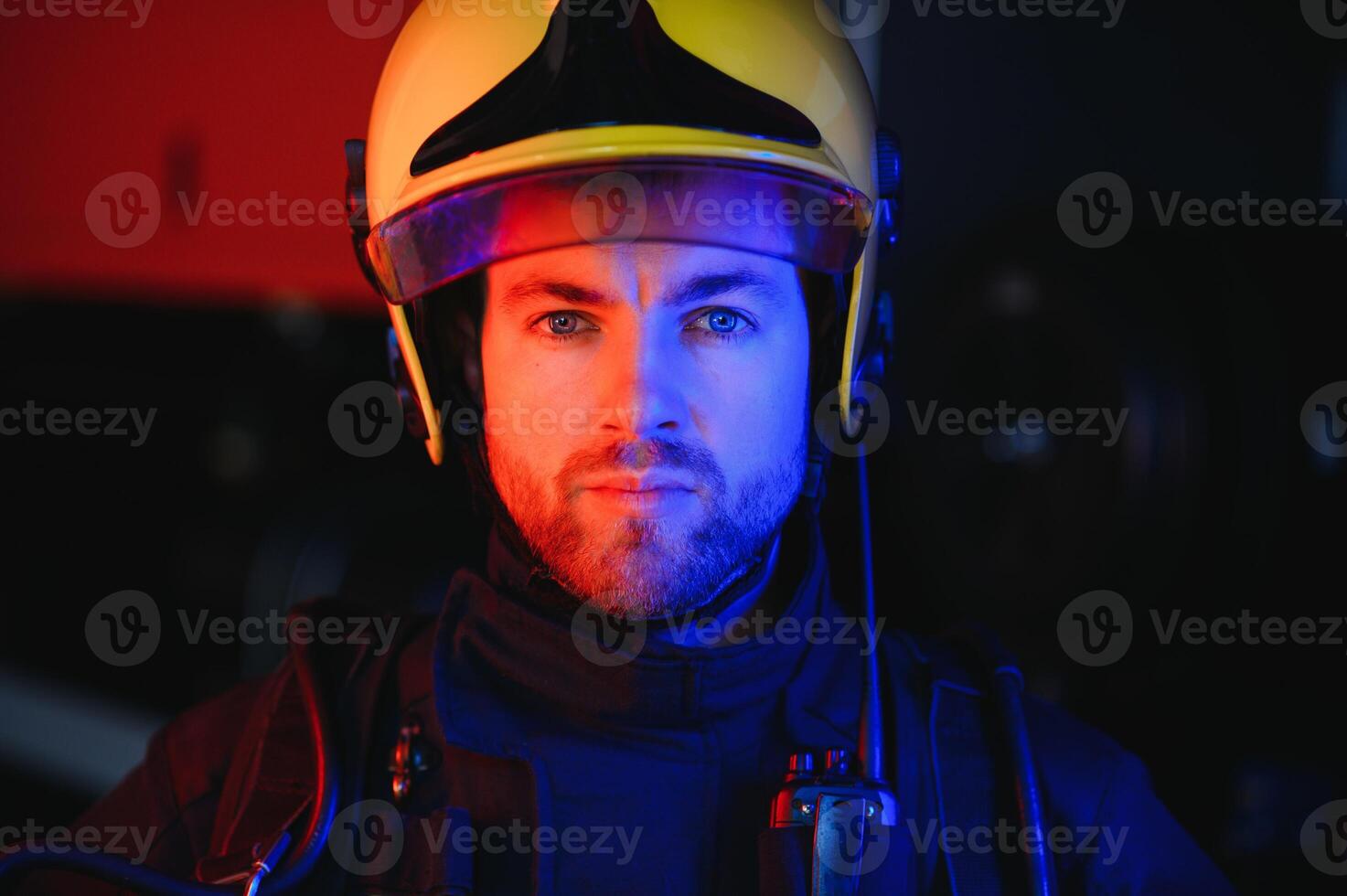 Firefighter portrait on duty. Photo fireman with gas mask and helmet ...