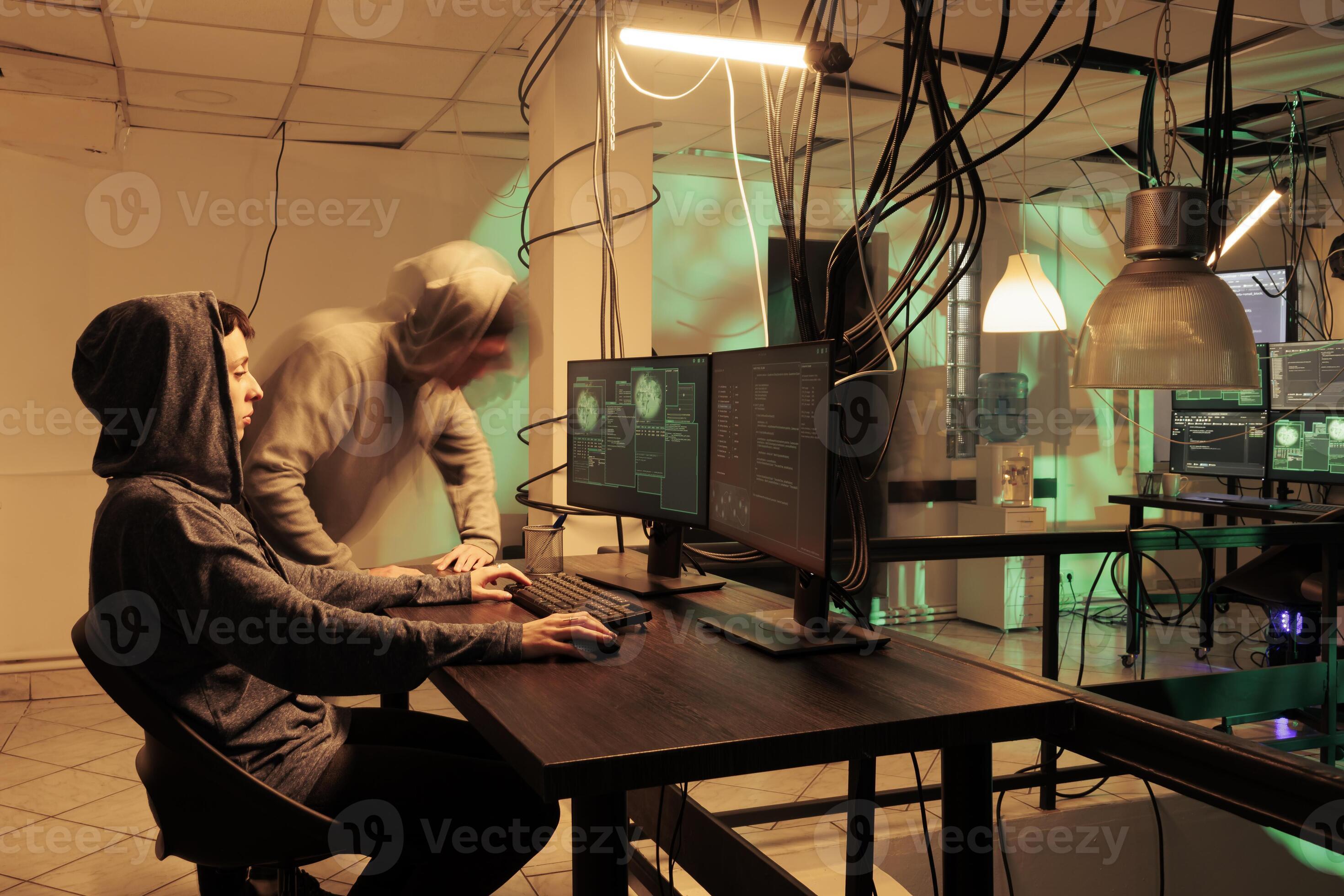Cybercriminals Planning Network Hacking With Encryption Breaking Into