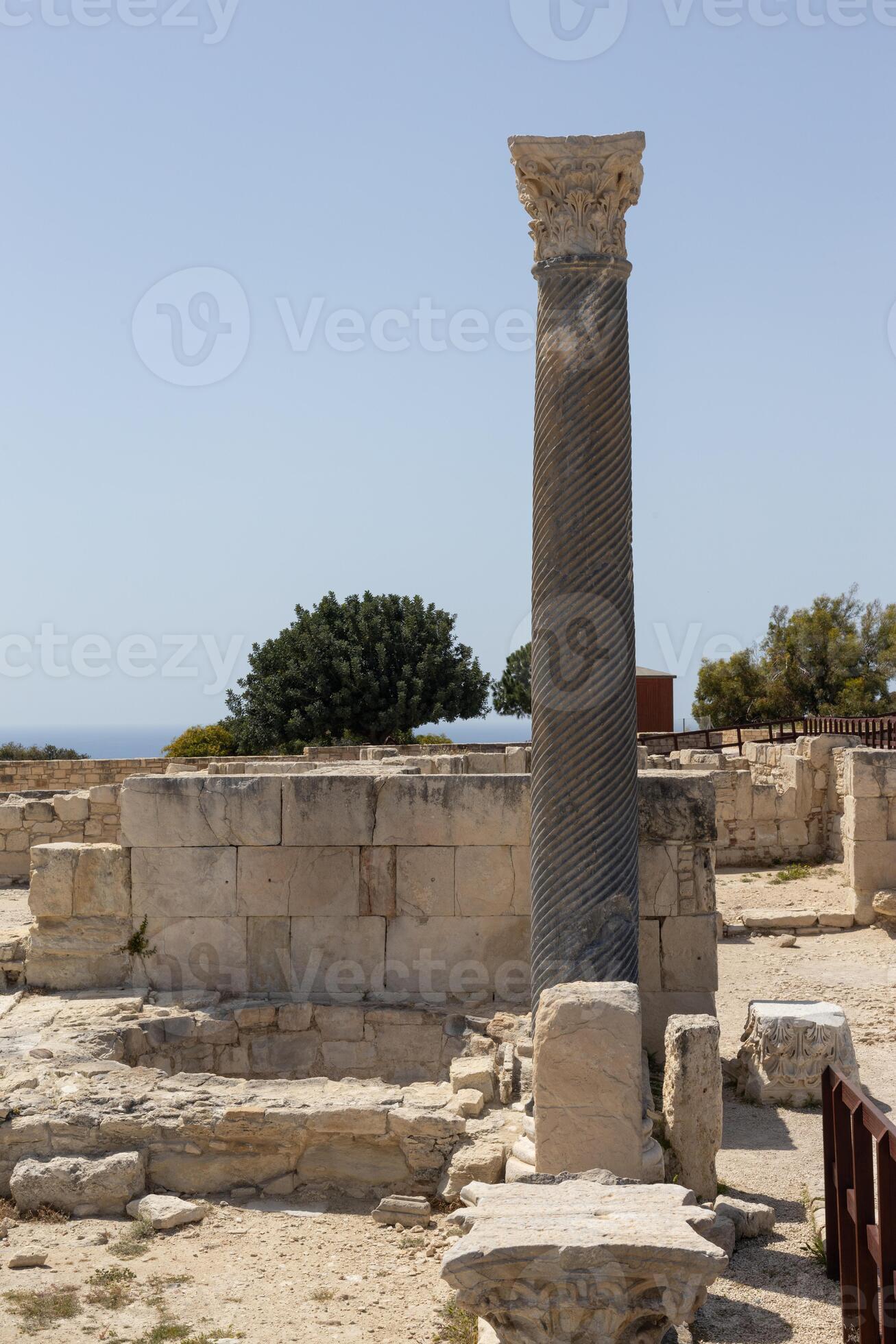 Ancient Corinthian Column at Kourion, Cyprus. 47701238 Stock Photo at Vecteezy