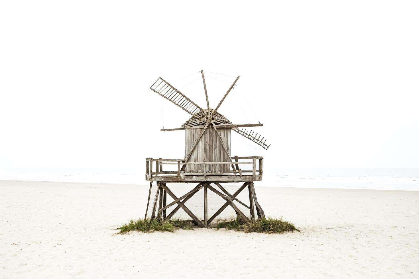 Page 2 | Peaceful Windmill Stock Photos, Images and Backgrounds for Free Download