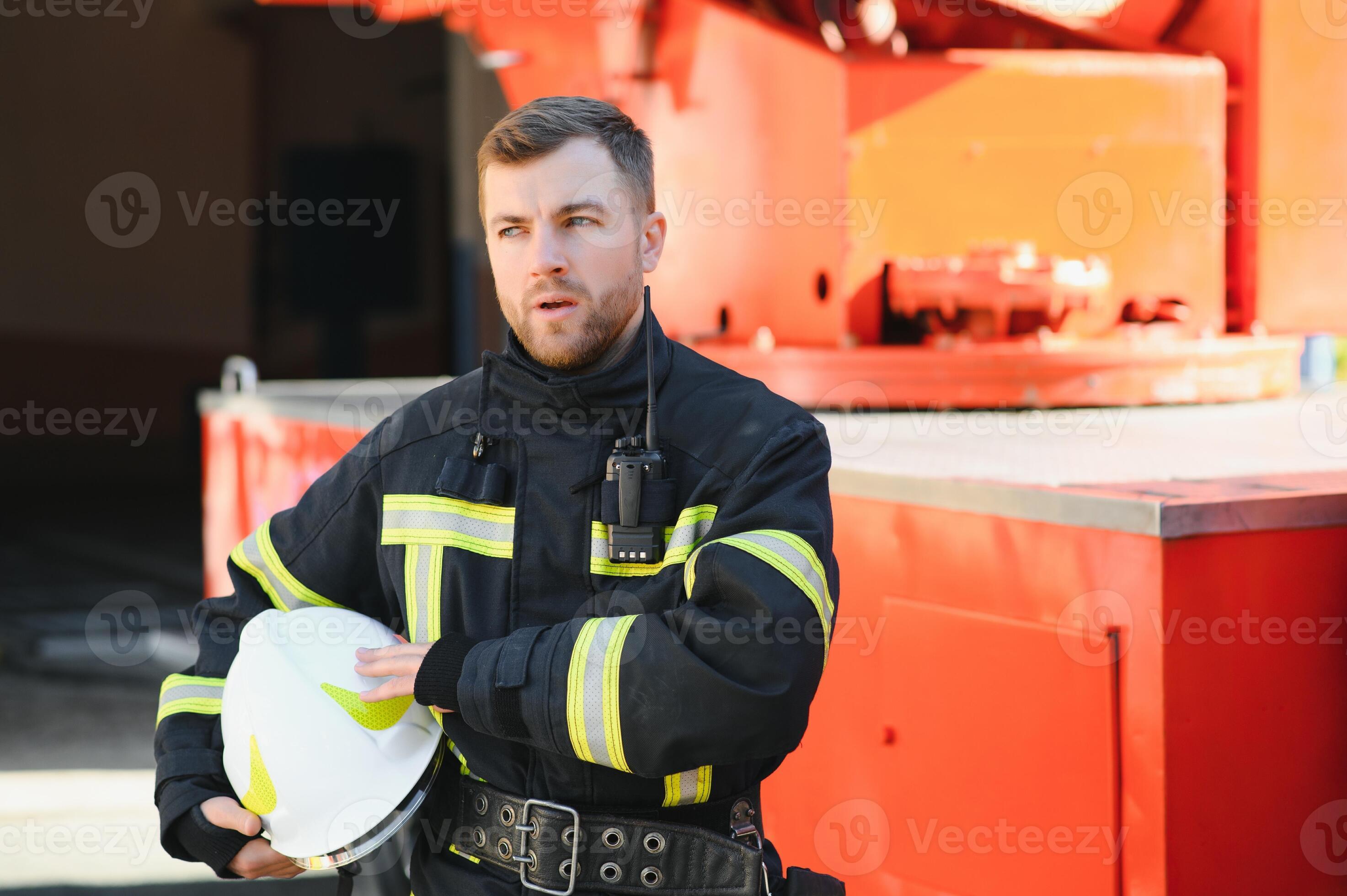 Firefighter portrait on duty. Photo fireman with gas mask and helmet ...