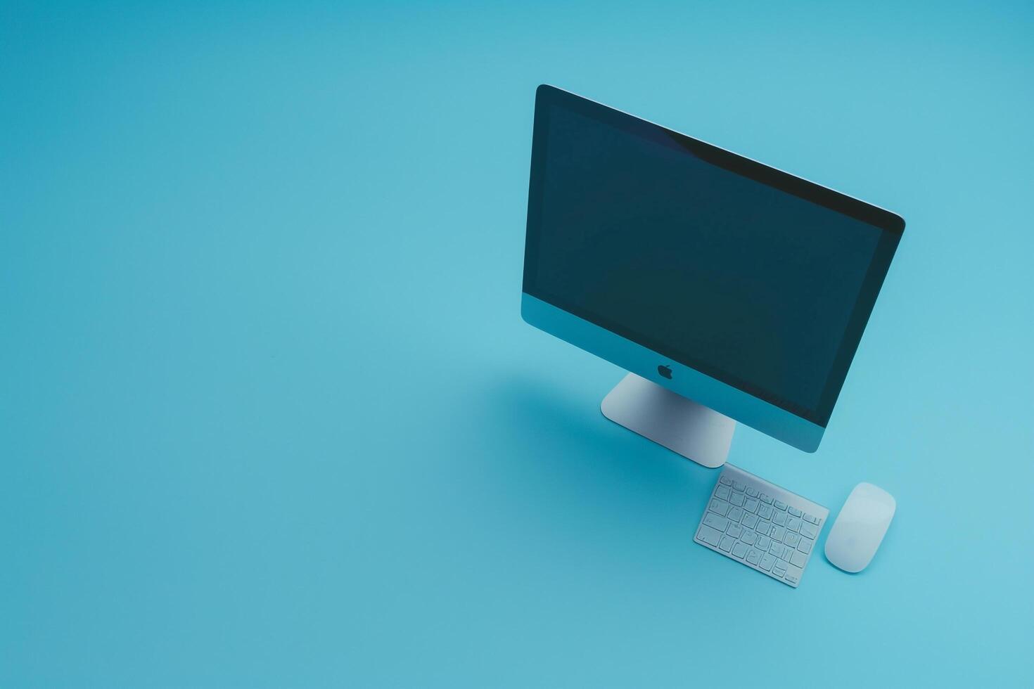 Desktop Computer Mockup 48639126 Stock Photo at Vecteezy