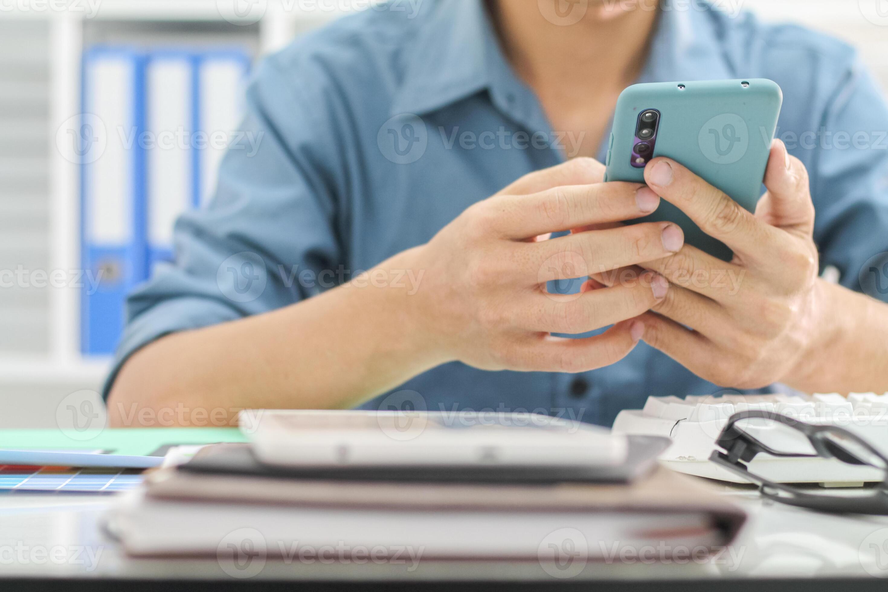 Smooth Focus, group of web designers are working together to develop mobile responsive website ...