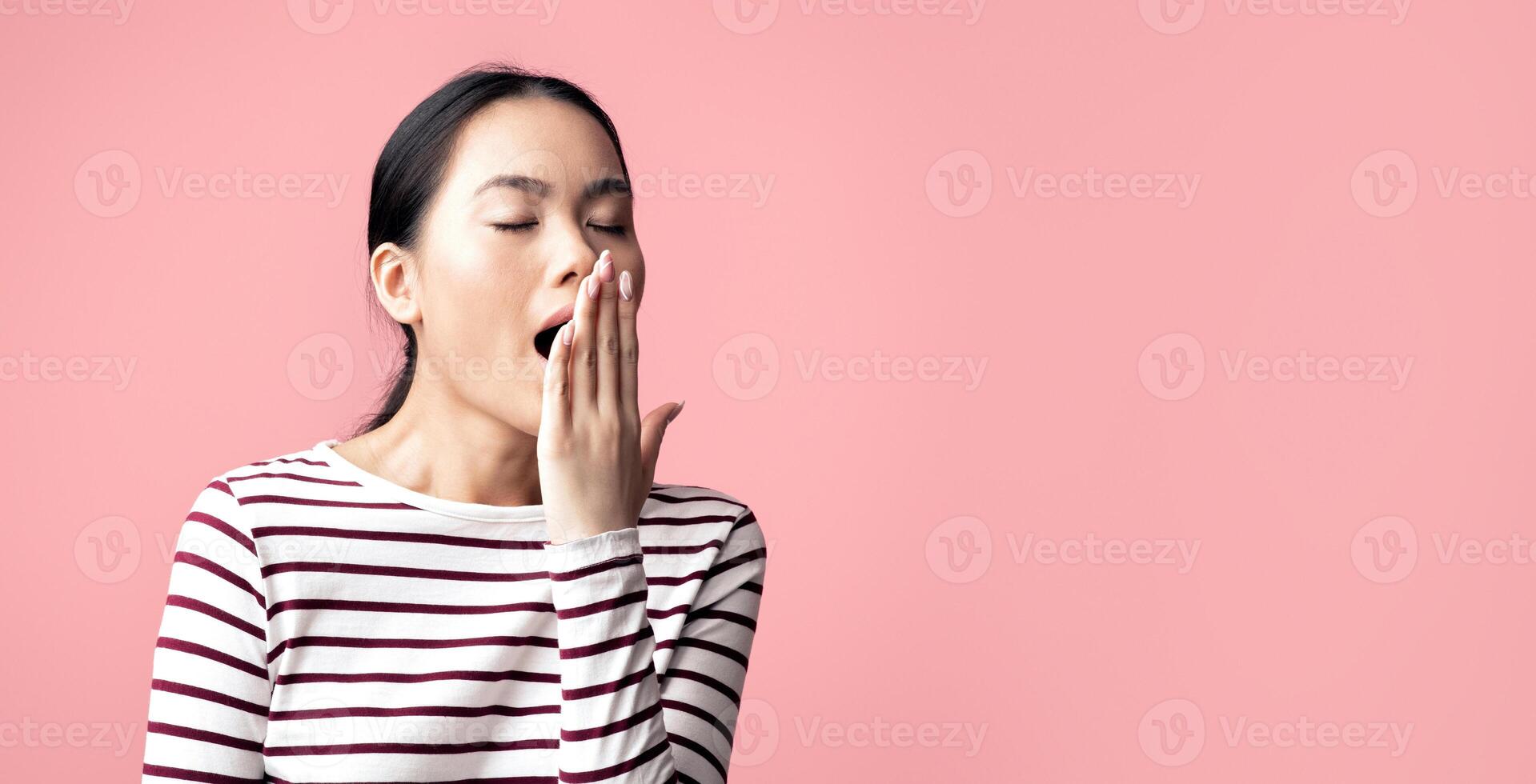 Page 7 | Yawning Stock Photos, Images and Backgrounds for Free Download