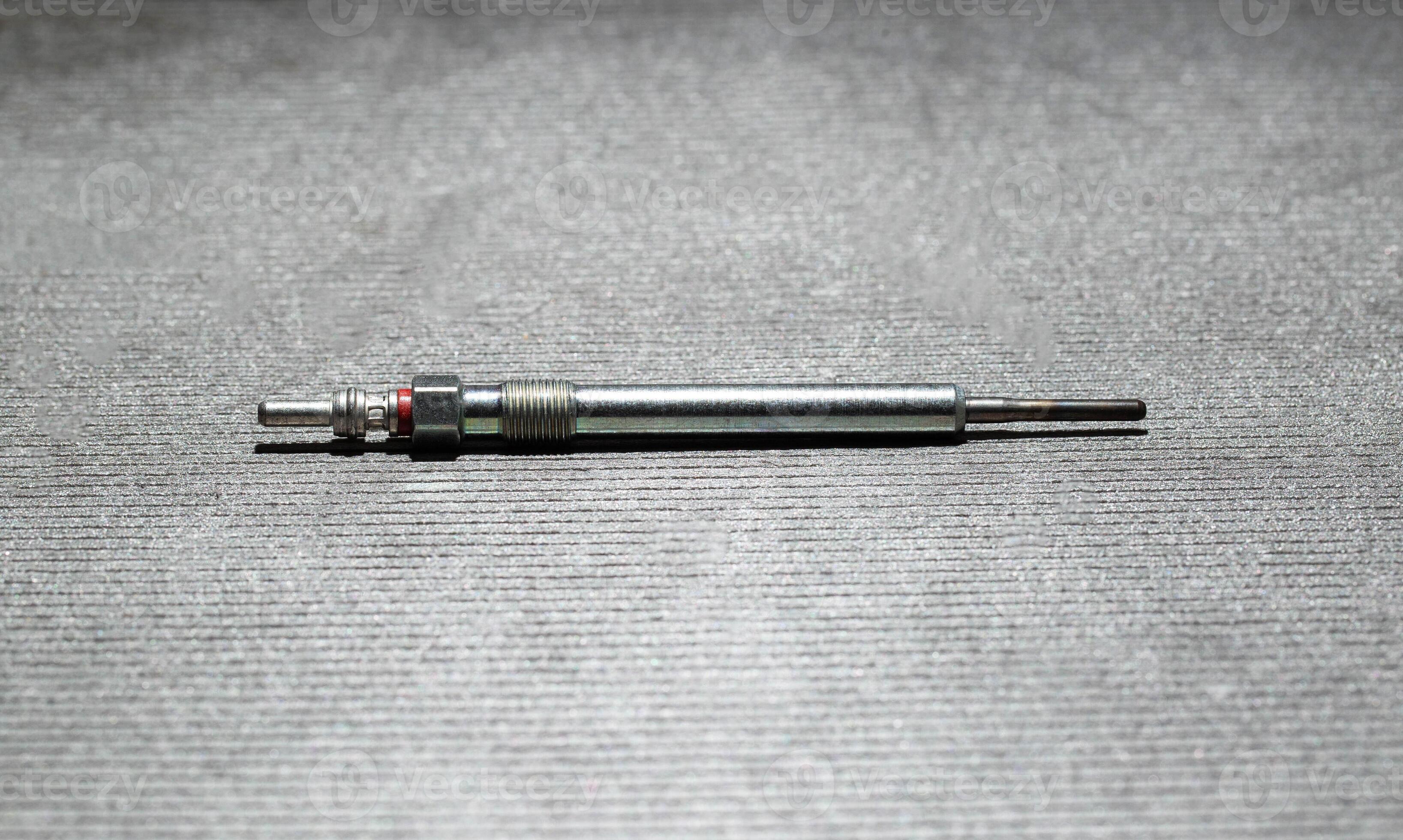 Glow plug for diesel engine combustion chamber. Facilitation of engine ... Glow plug for diesel engine combustion chamber. Facilitation of engine ...