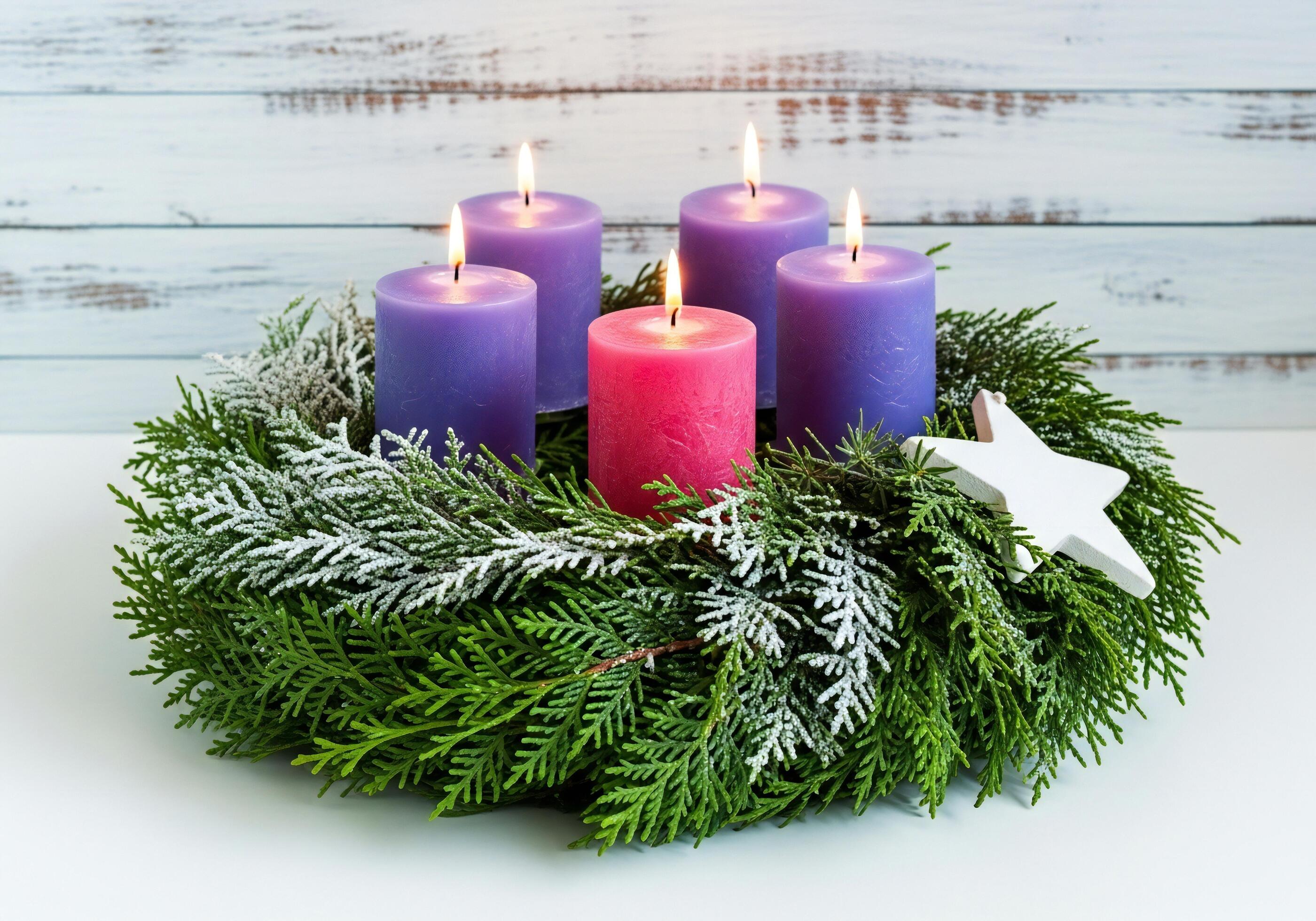 Christmas background, Christmas wallpaper, Green fir wreath with four ...