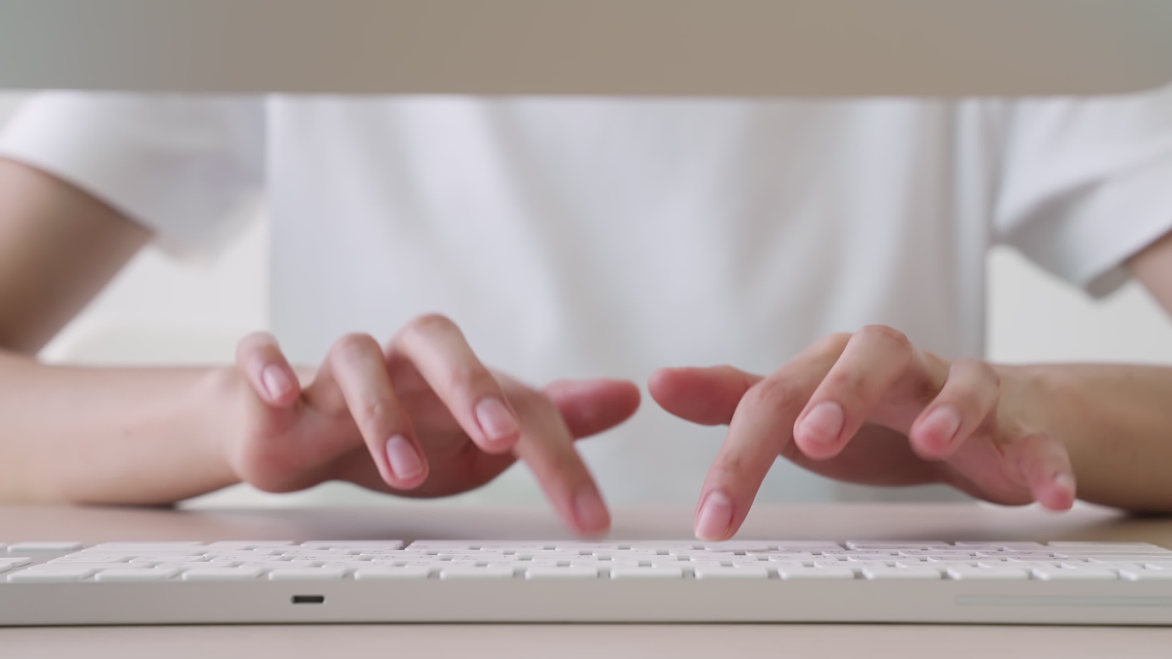 Fast Typing on Computer Keyboard 2216682 Stock Video at Vecteezy