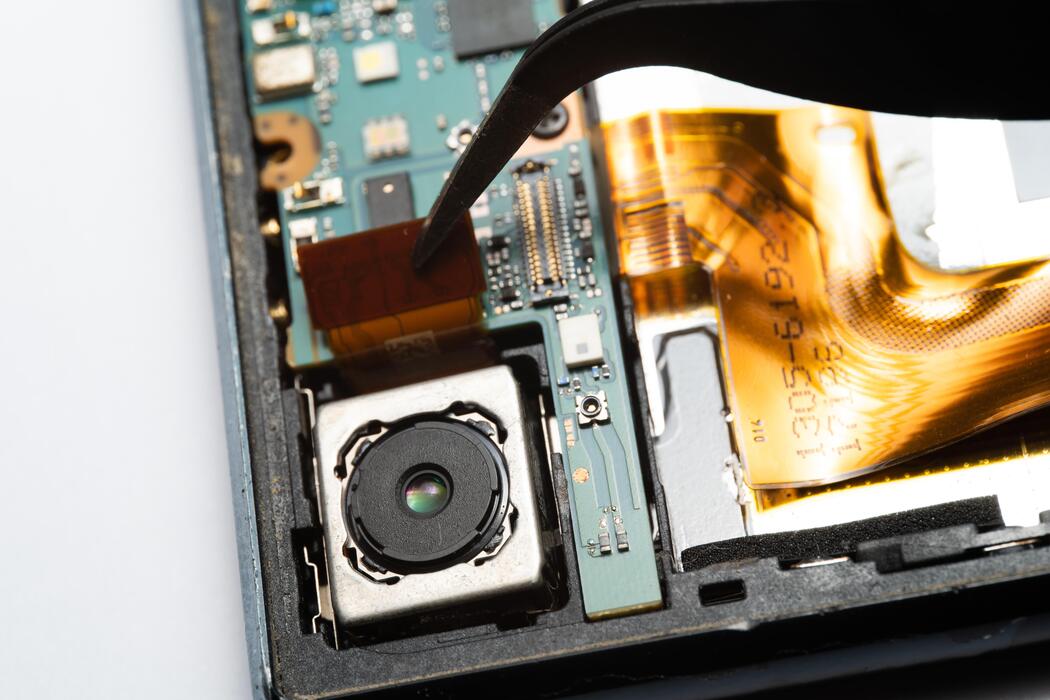 Mobile Phone Repair Stock Photos, Images and Backgrounds for Free Download