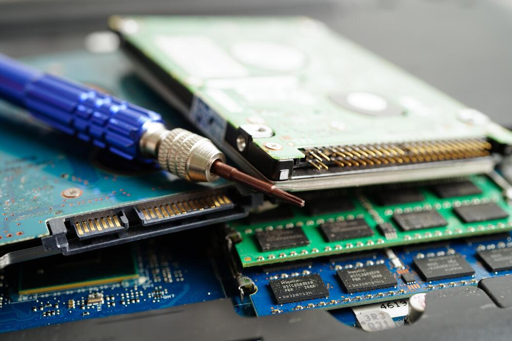 Broken Computer Stock Photos, Images and Backgrounds for Free Download