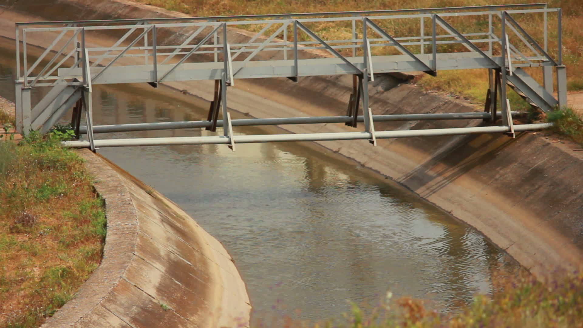 artificial water channel 13490807 Stock Video at Vecteezy artificial water channel 13490807 Stock Video at Vecteezy