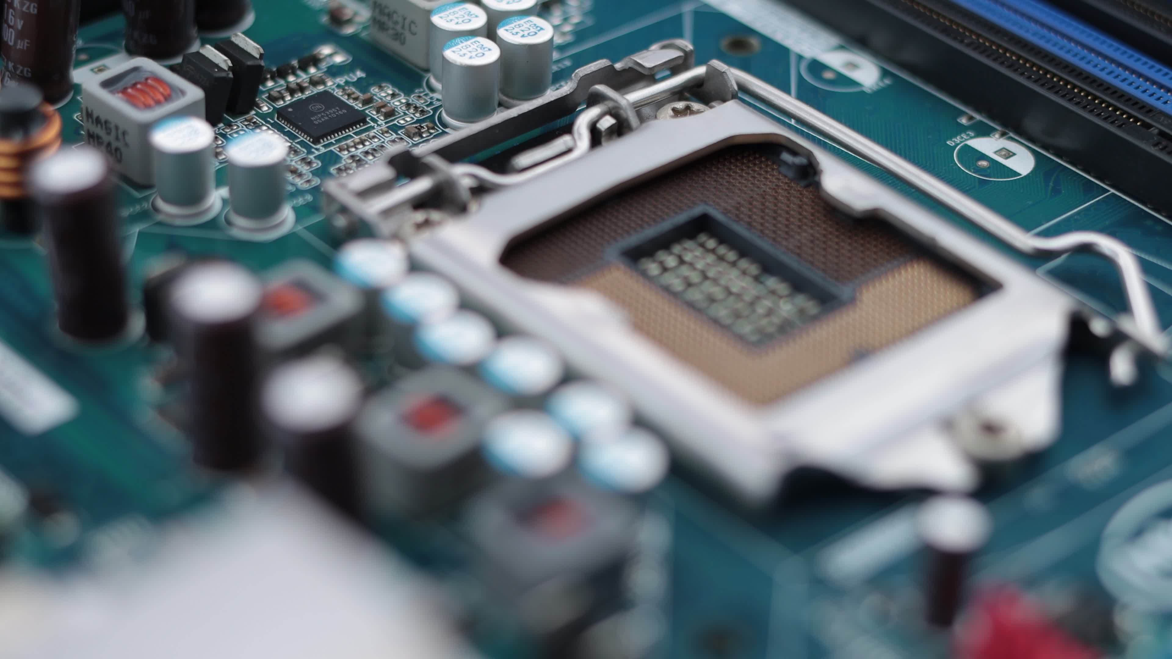 Installing a desktop processor on a modern computer motherboard😣 ...