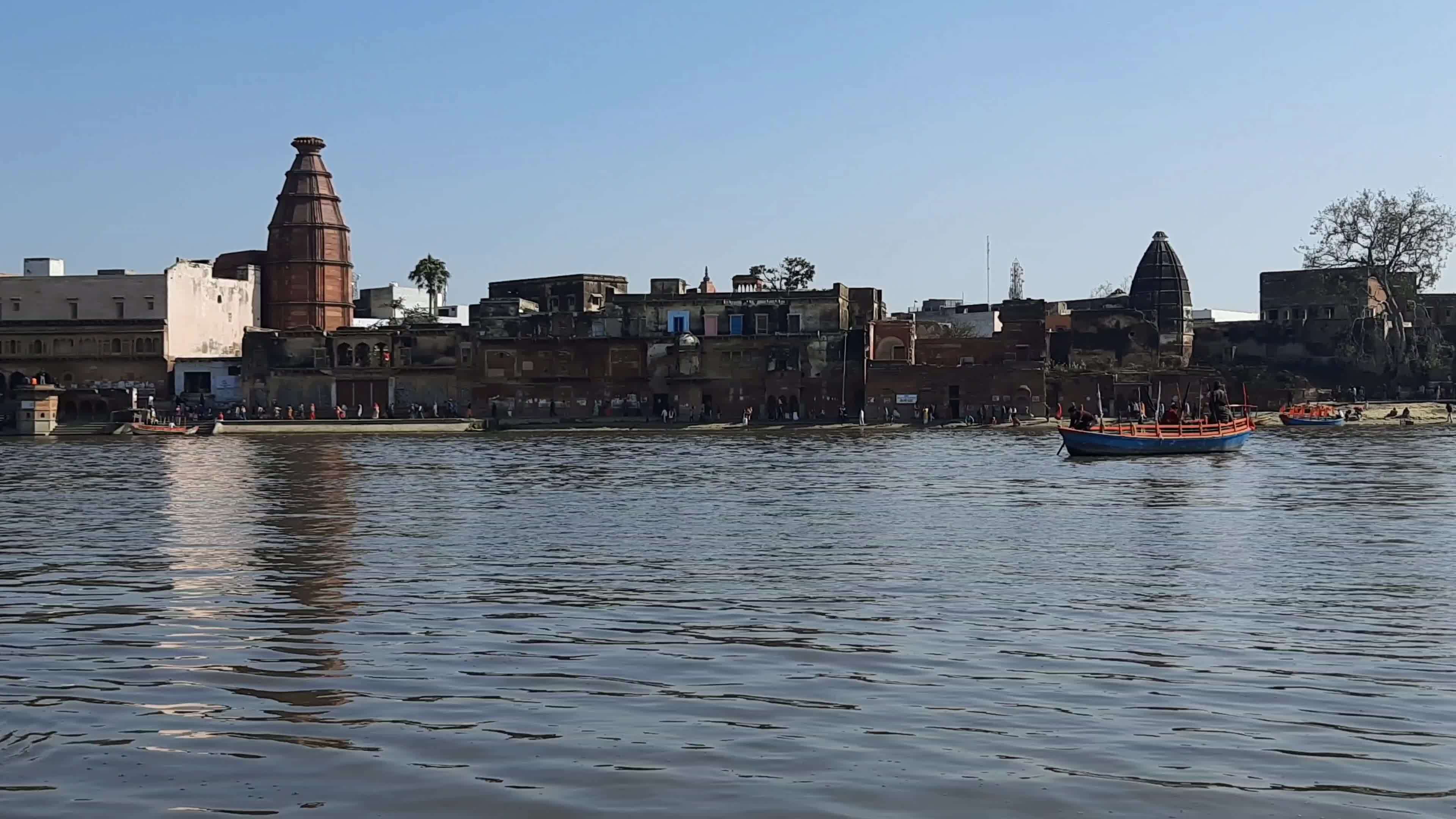vrindavan, inde, 12 février 2022 - vue sur la rivière yamuna depuis le ... vrindavan, inde, 12 février 2022 - vue sur la rivière yamuna depuis le ...