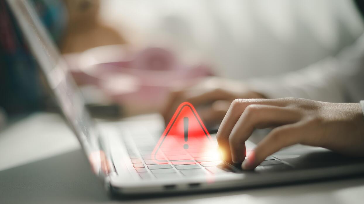 Computer Warning Stock Photos, Images and Backgrounds for Free Download